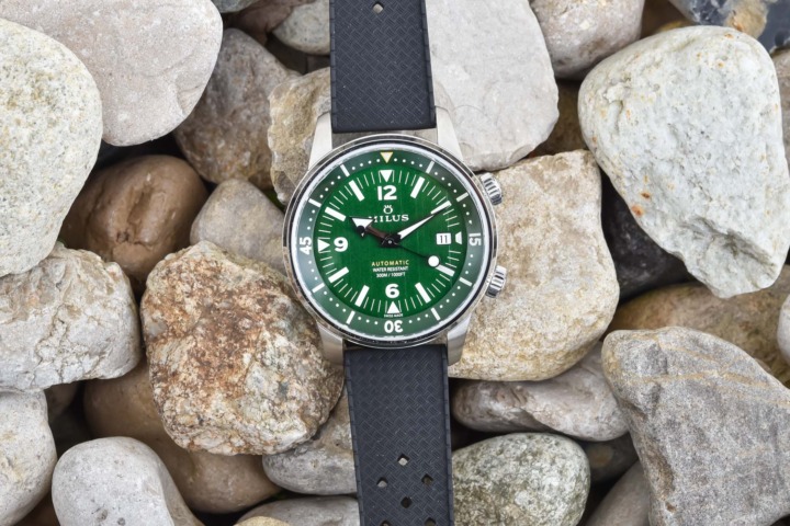 Buying Guide - Discovering some of the finest Compressor dive watches.