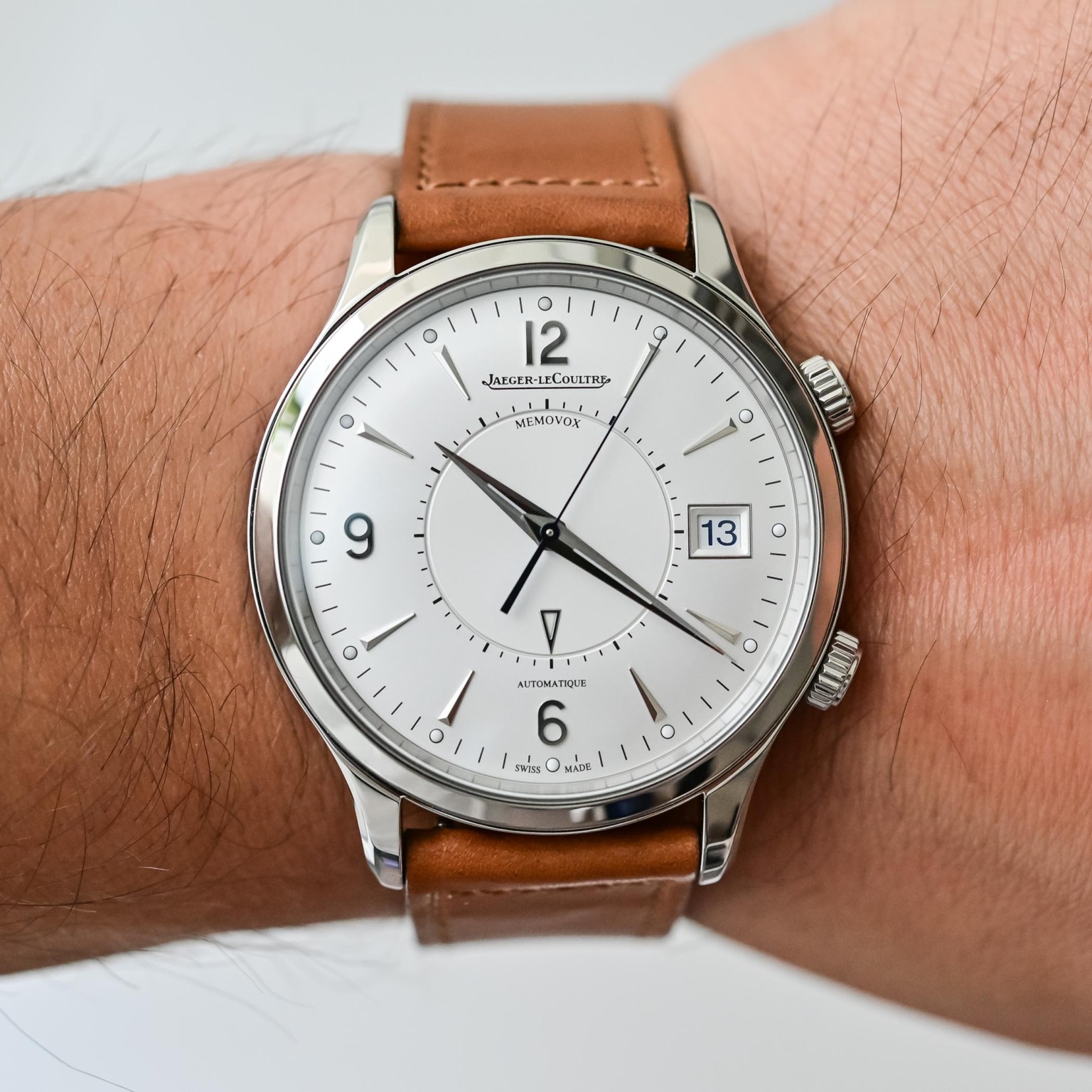 Hands-On - the 2020 Jaeger-LeCoultre Master Control Memovox