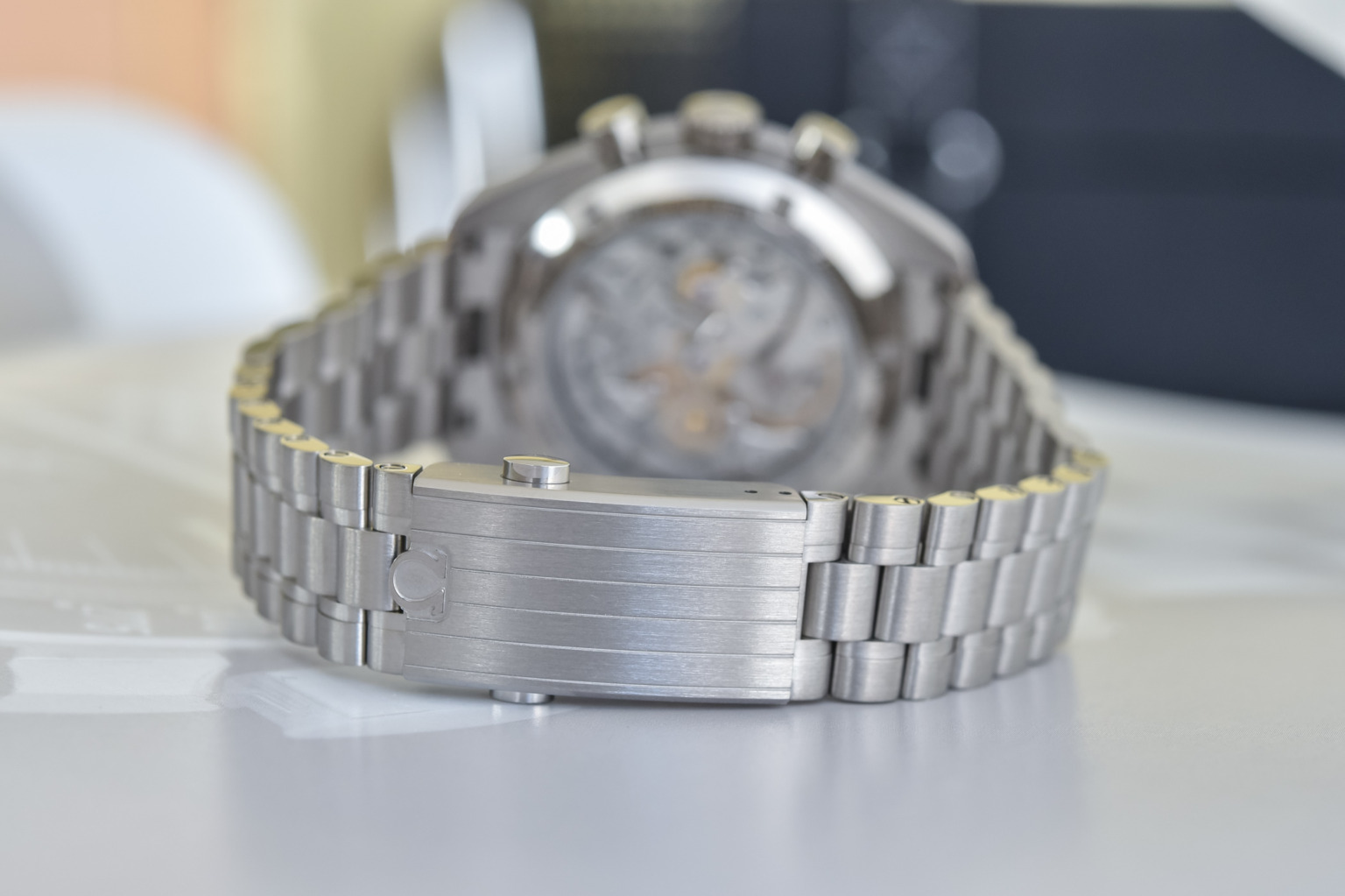 Omega Speedmaster Moonwatch Professional Canopus Gold Hands-On