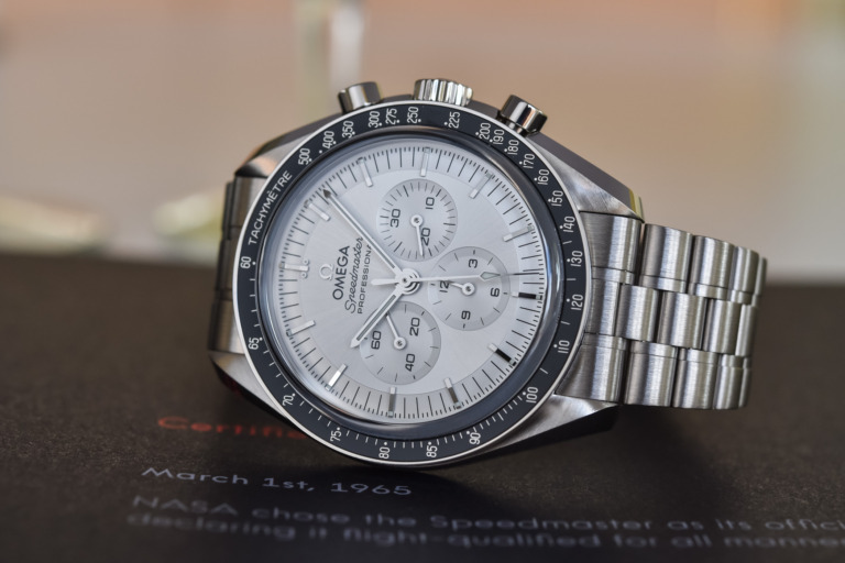 Omega Speedmaster Moonwatch Professional Canopus Gold Hands-On
