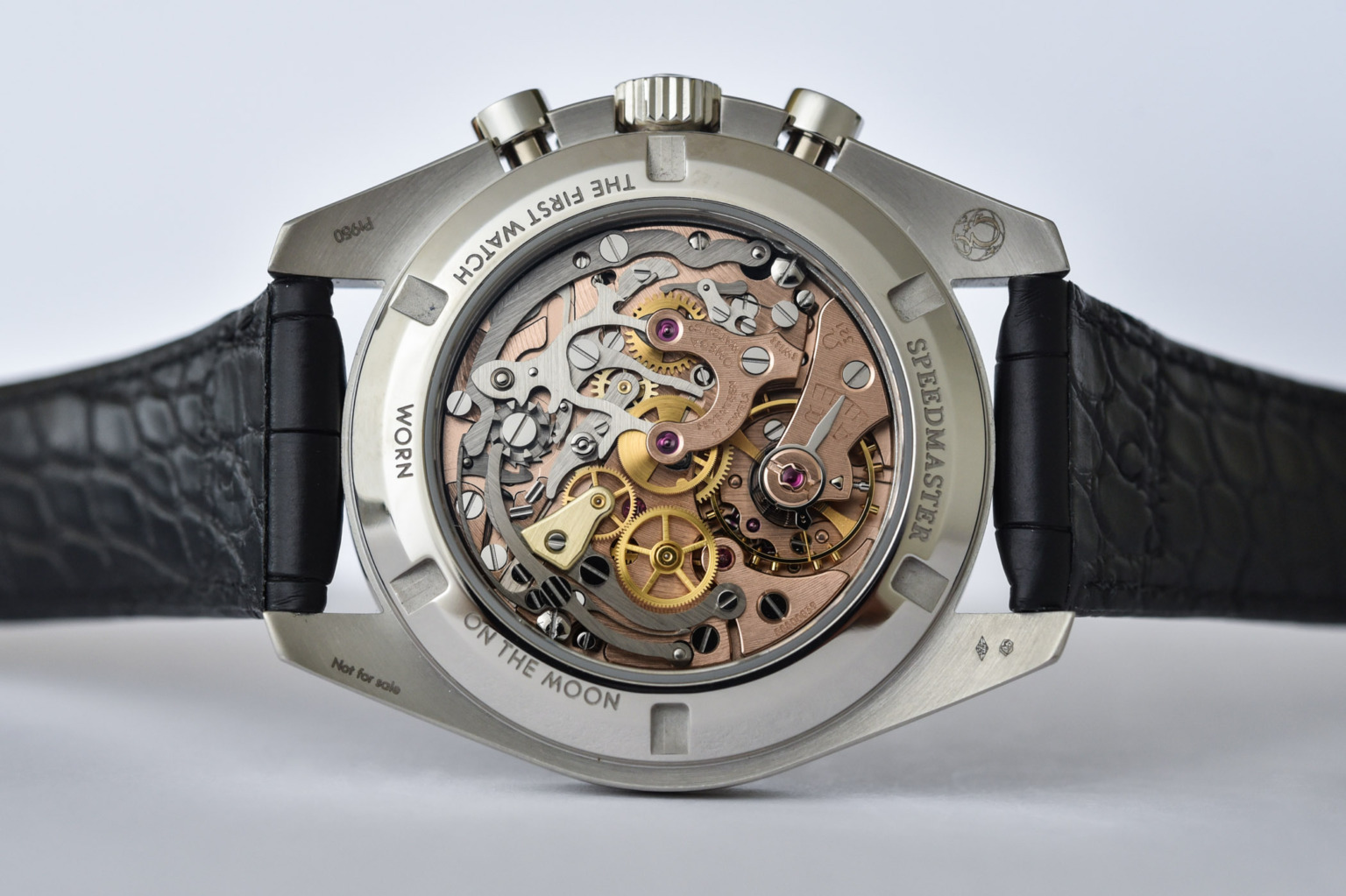 Hands-On - The Omega Speedmaster Moonwatch 321 Platinum (Price)