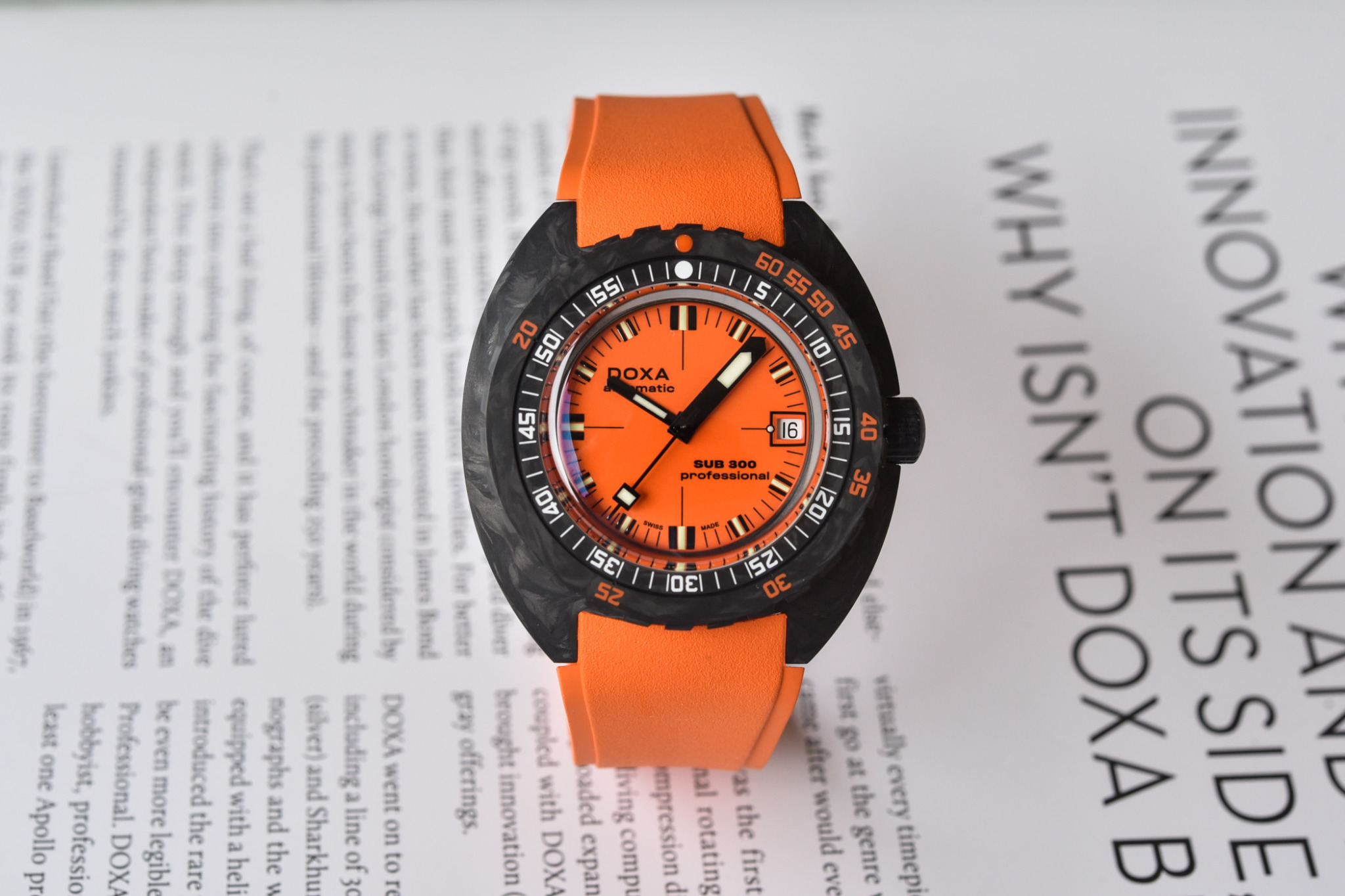 Doxa SUB 300 Carbon COSC Collection 2021 Hands-On, Price