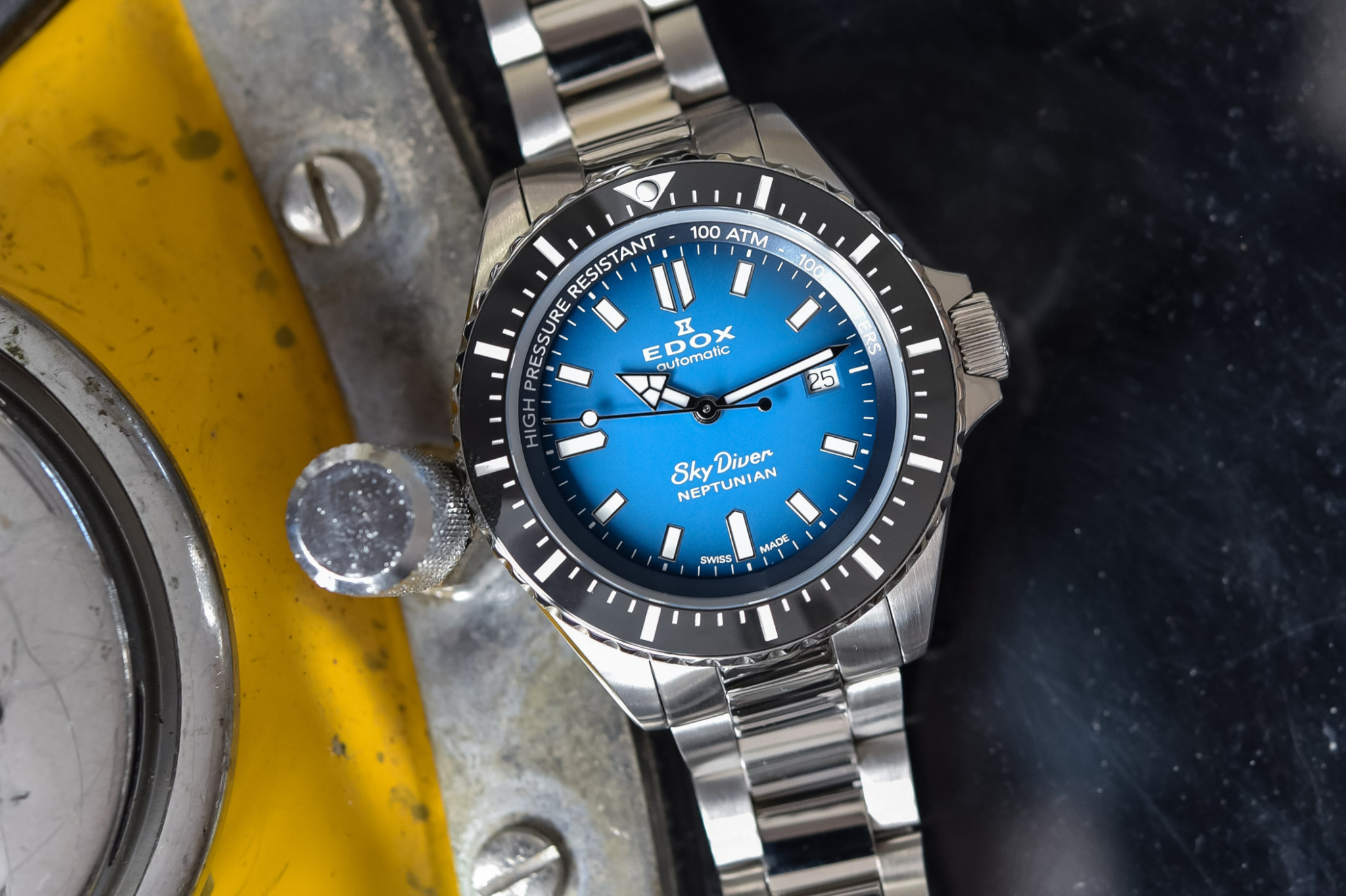 Edox SkyDiver Neptunian Deep Dive Watch Review (Specs & Price)