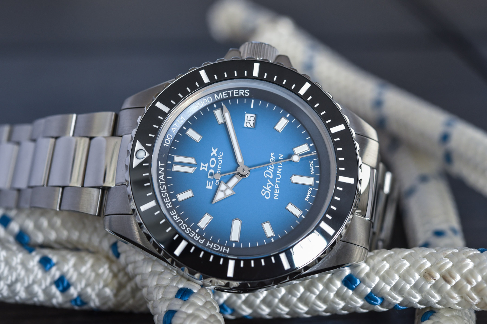 Edox SkyDiver Neptunian Deep Dive Watch Review (Specs & Price)