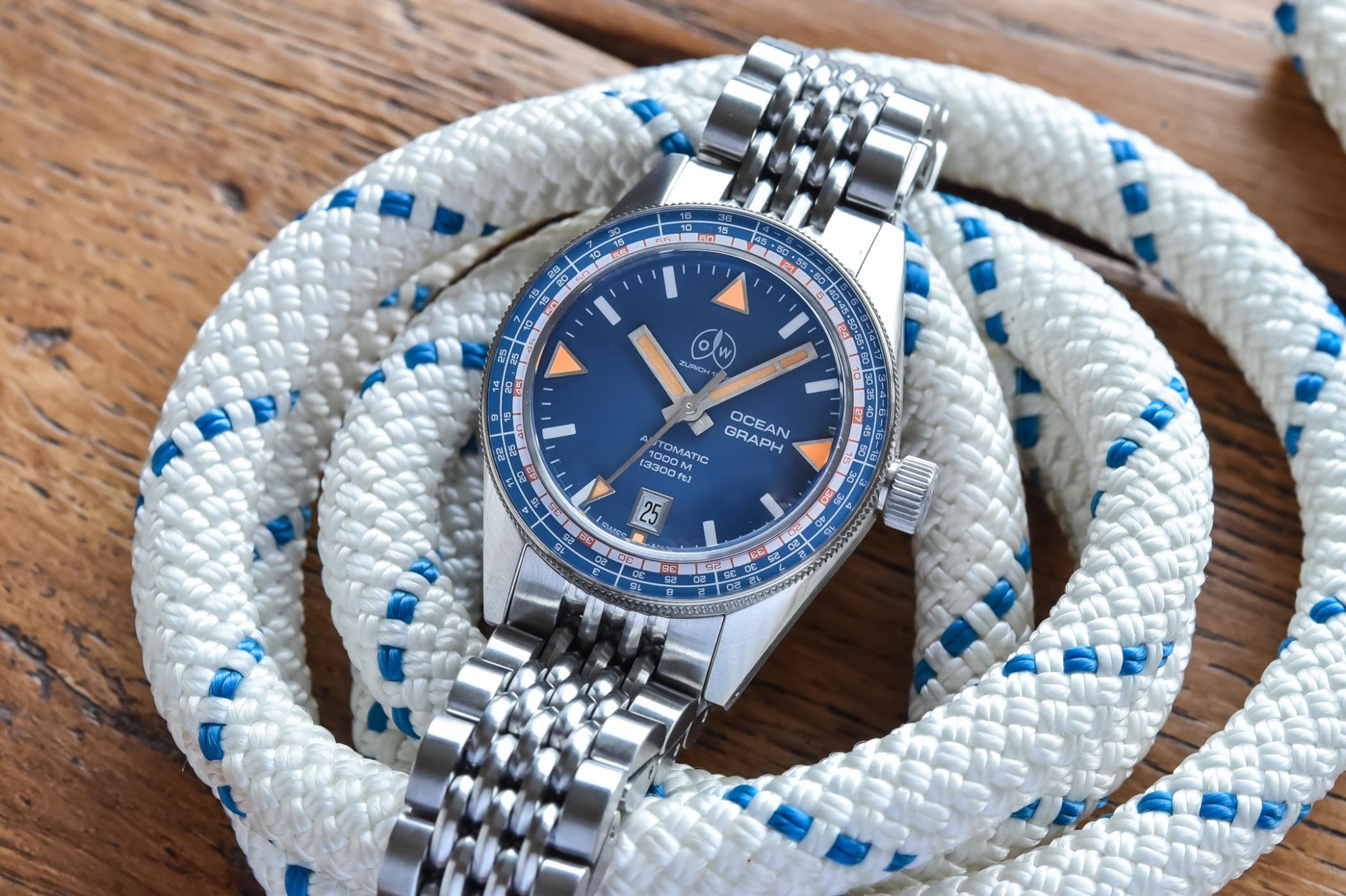 Ollech & Wajs OW Ocean Graph - Dive Watch Review (Specs & Price)