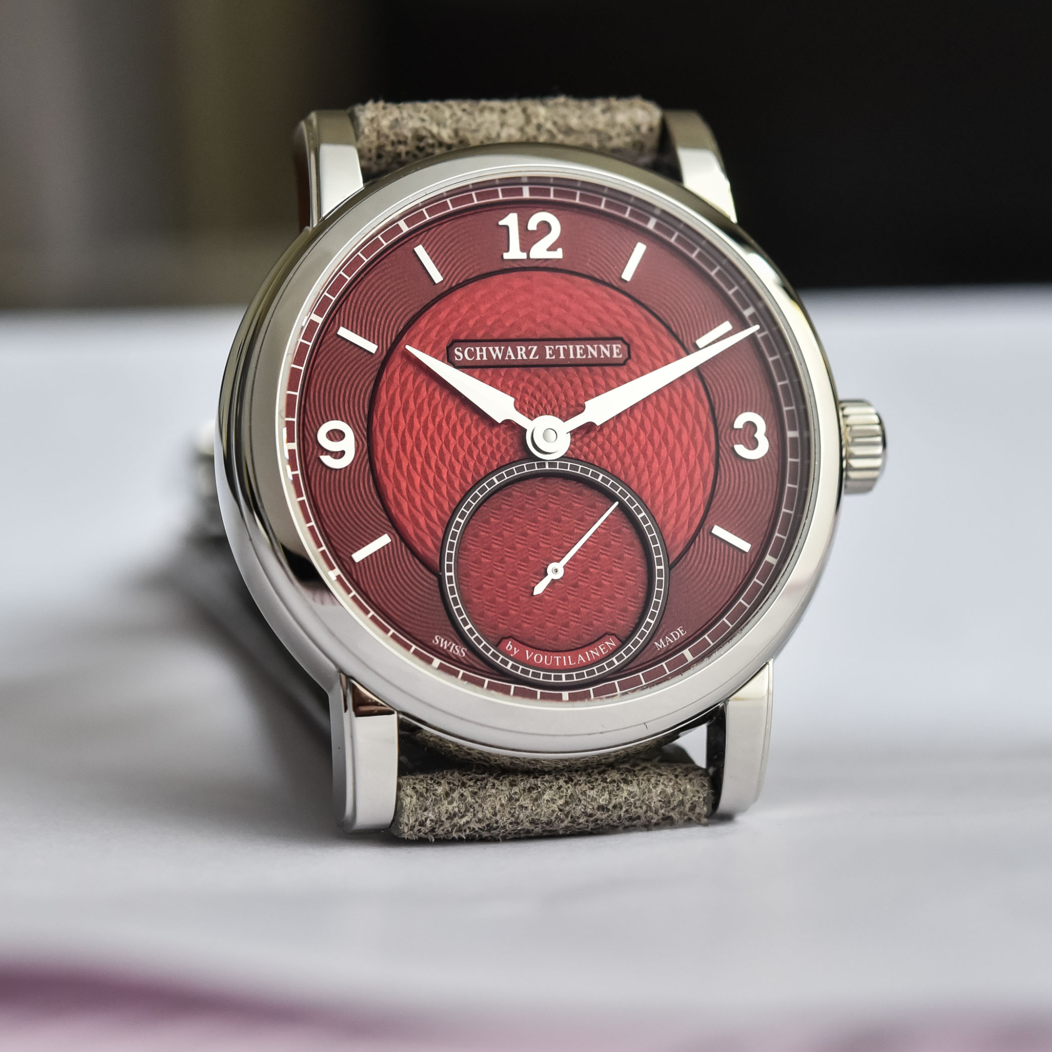 Unique Schwarz Etienne Roma Synergy by Kari Voutilainen 'Cherry Red'