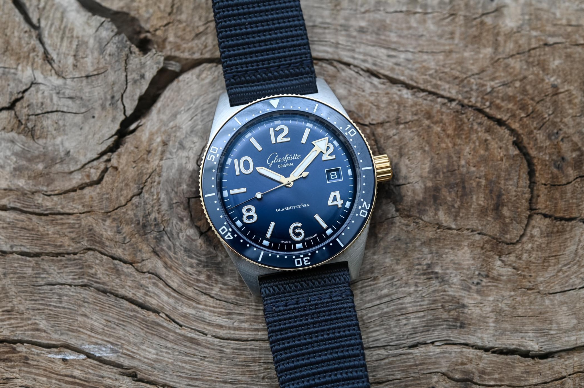 Buying Guide - 5 Cool Watches with Blue Dial Recently Launched