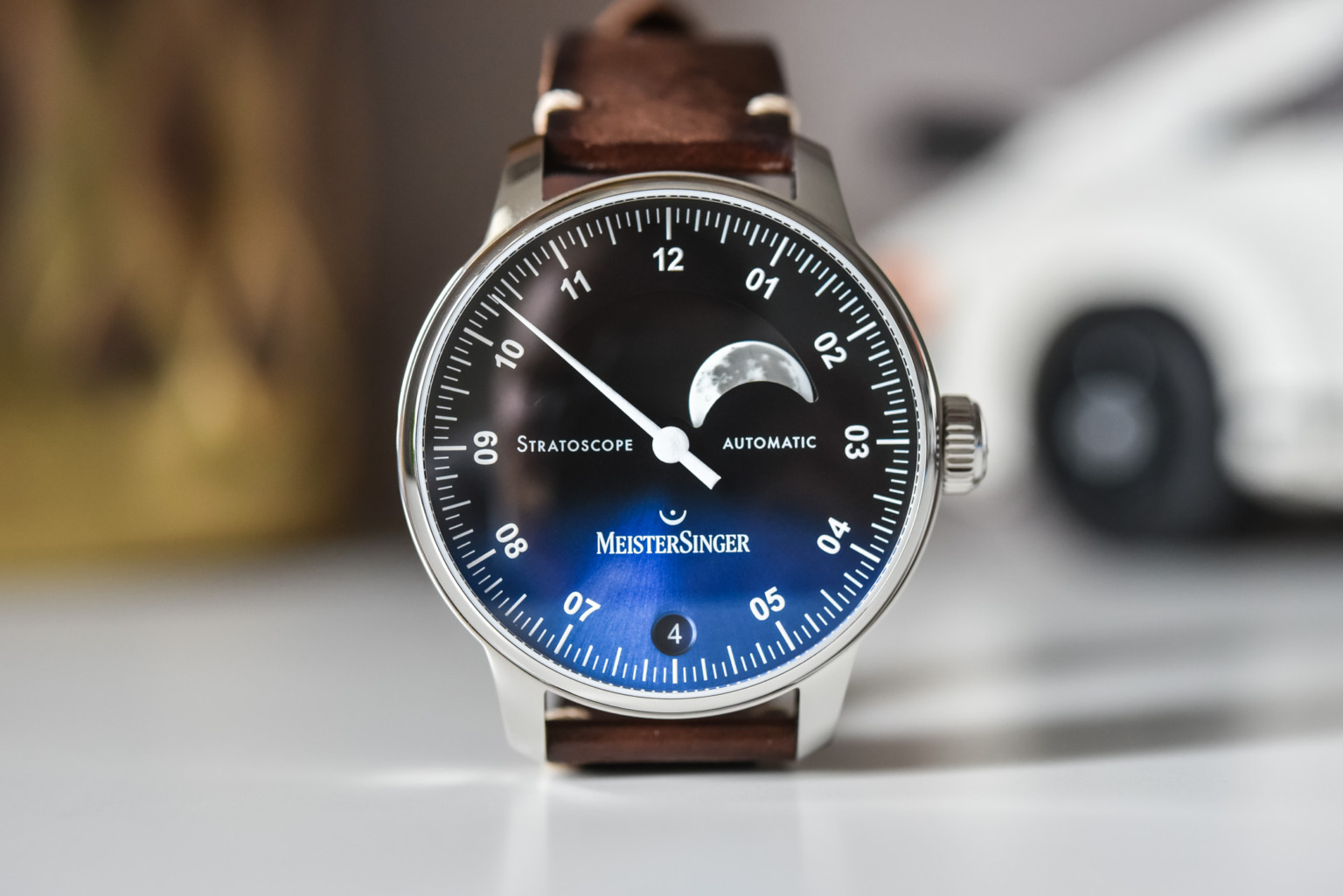 Hands-On Review of The New MeisterSinger Stratoscope (Specs & Price)
