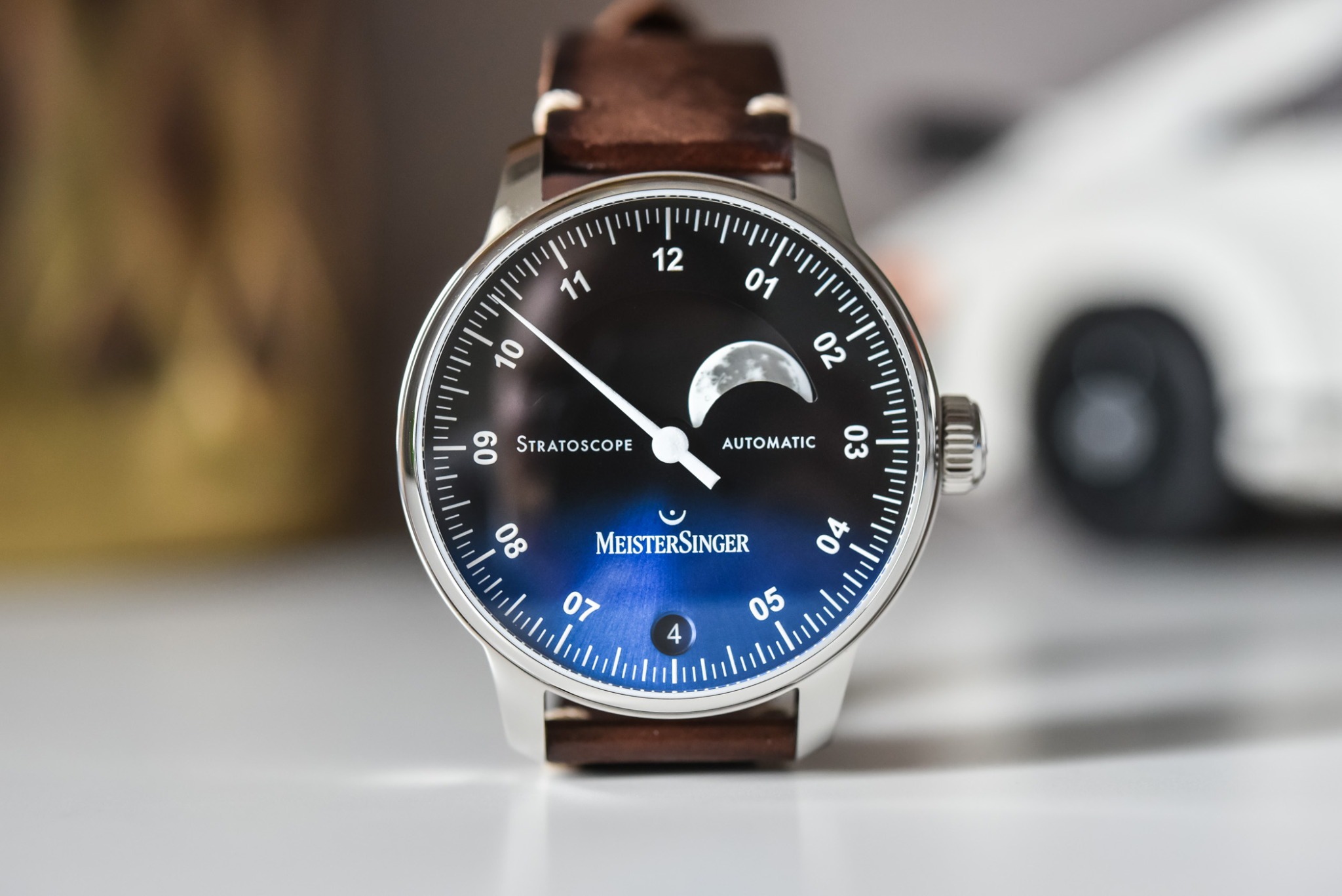 Hands-On Review of The New MeisterSinger Stratoscope (Specs & Price)