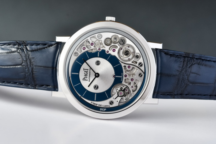 Hands-On - New Piaget Altiplano Ultimate Automatic 910P Blue