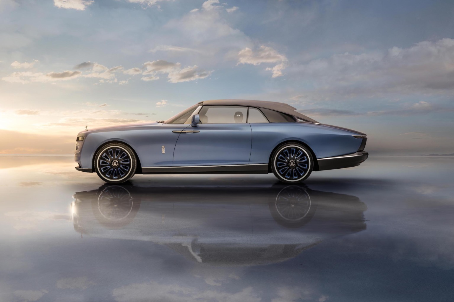 Petrolhead Corner - Rolls Royce Returns to Coachbuild with the Boat Tail