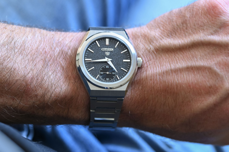 The Citizen Mechanical Caliber 0200 - Review, Specs & Price