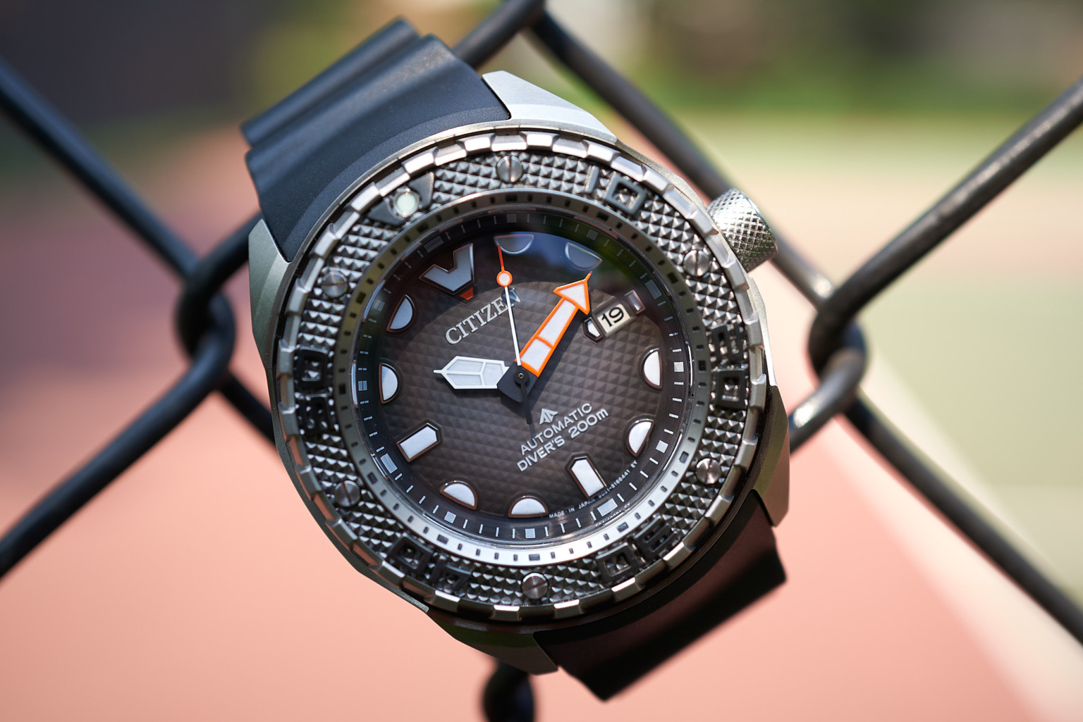 Buying Guide - The Best Dive Watches of 2021 by MONOCHROME