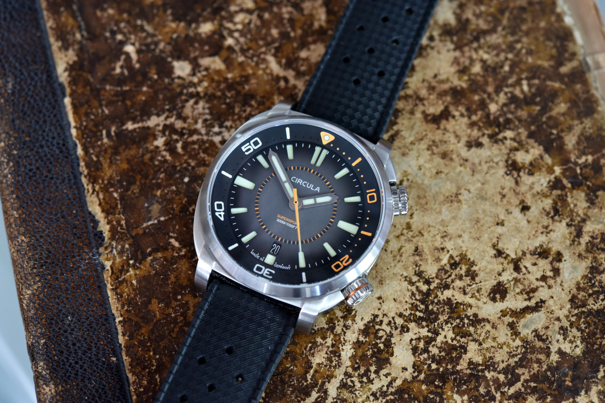 Circula SuperSport Super-Compressor Dive Watch - Review, Price