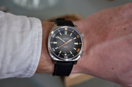 Circula SuperSport Super-Compressor Dive Watch - Review, Price