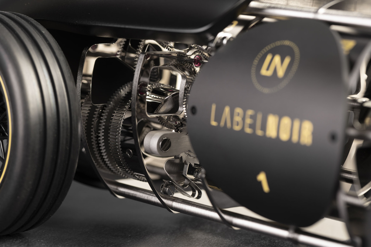 Introducing - Label Noir x L’Epée 1839 Time Fast D8 LN_EP01