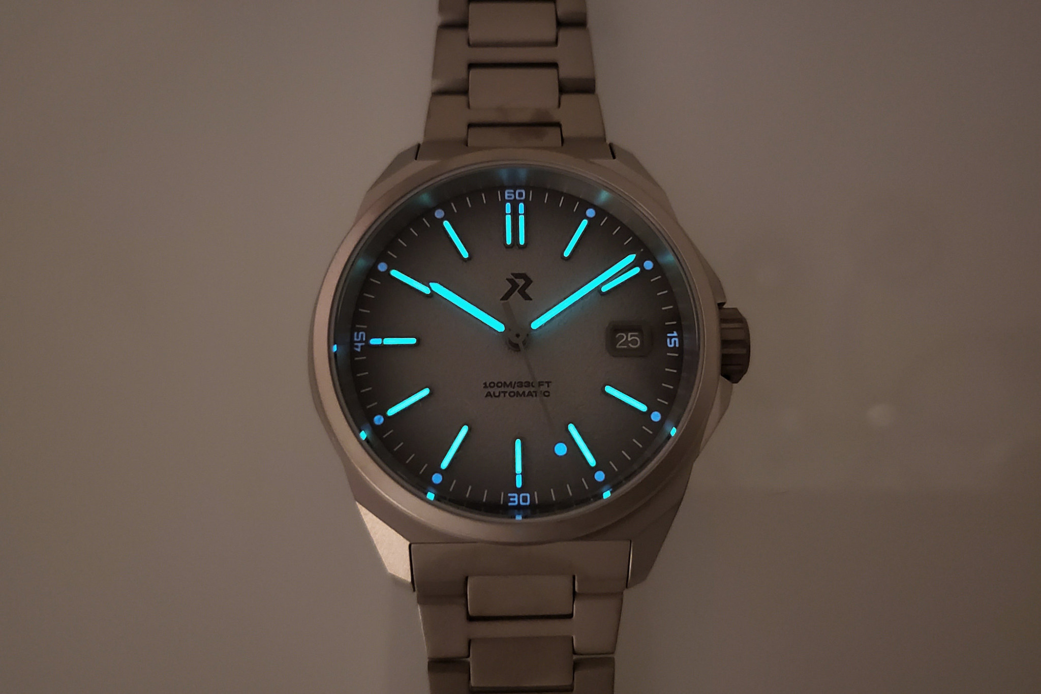 RZE Endeavour Polaris White and Resolute Arctic - Review, Price