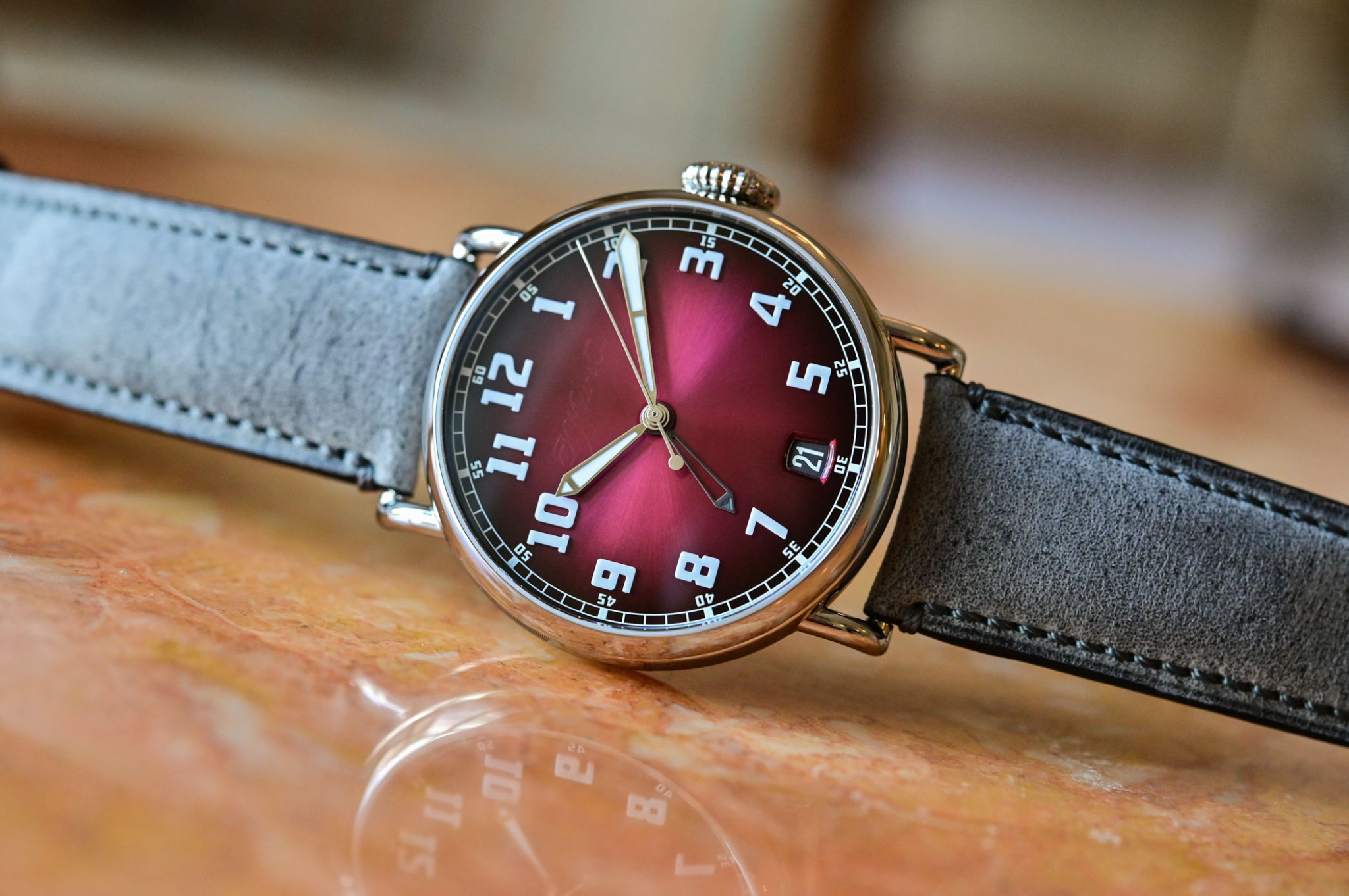 H. Moser & Cie. Heritage Dual Time Burgundy - Hands-On, Price