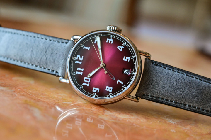H. Moser & Cie. Heritage Dual Time Burgundy - Hands-On, Price