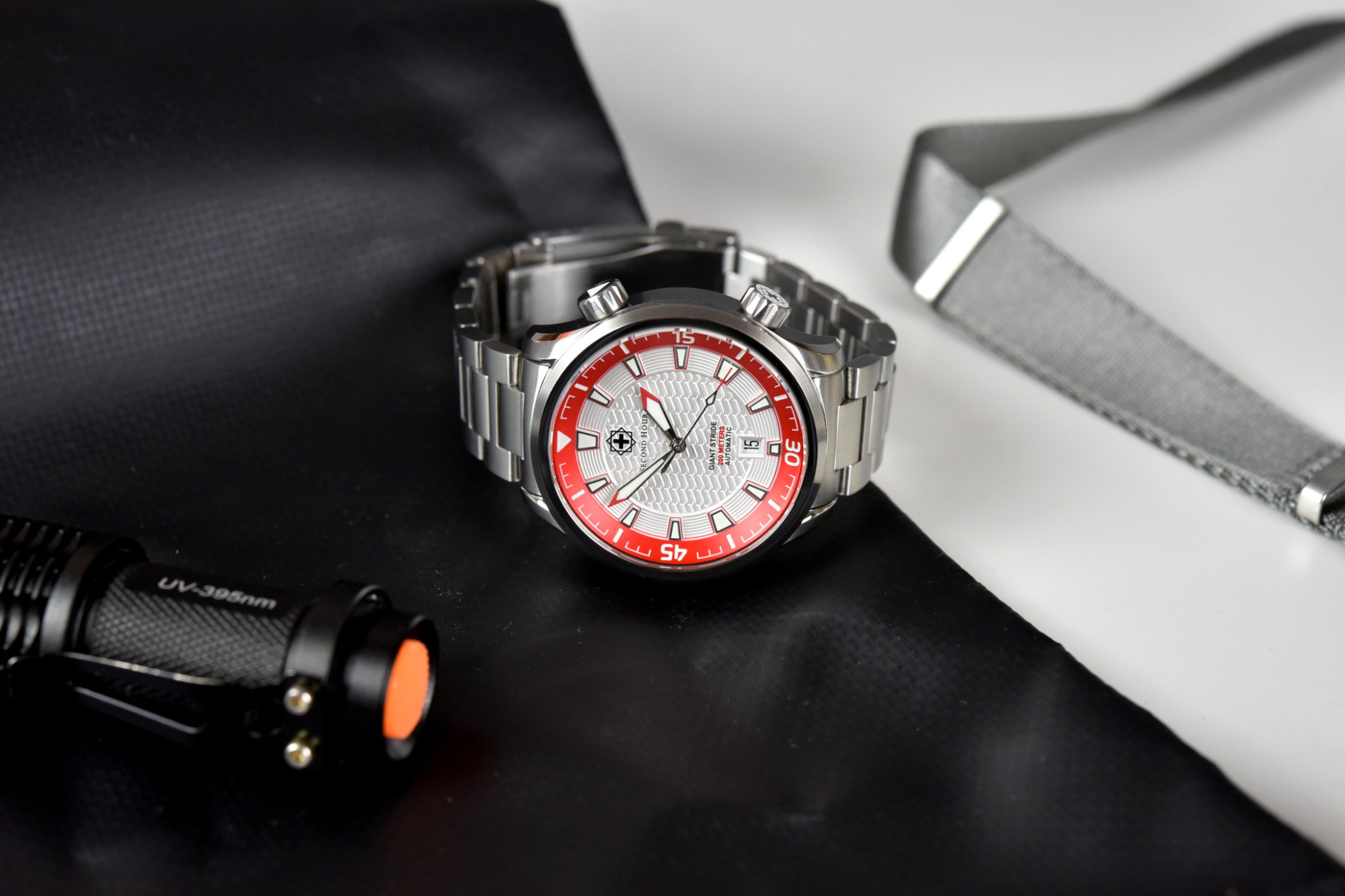 Value Proposition - Second Hour Giant Stride Dive Watch (Review, Price)