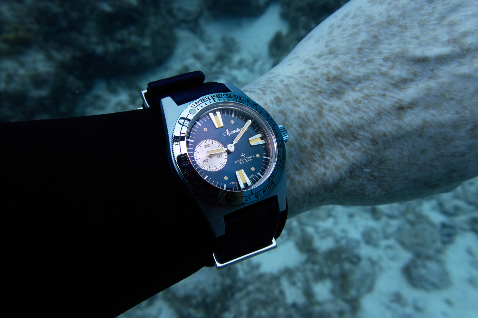 Diving with the New Aquastar Deepstar II - Review, Specs & Price