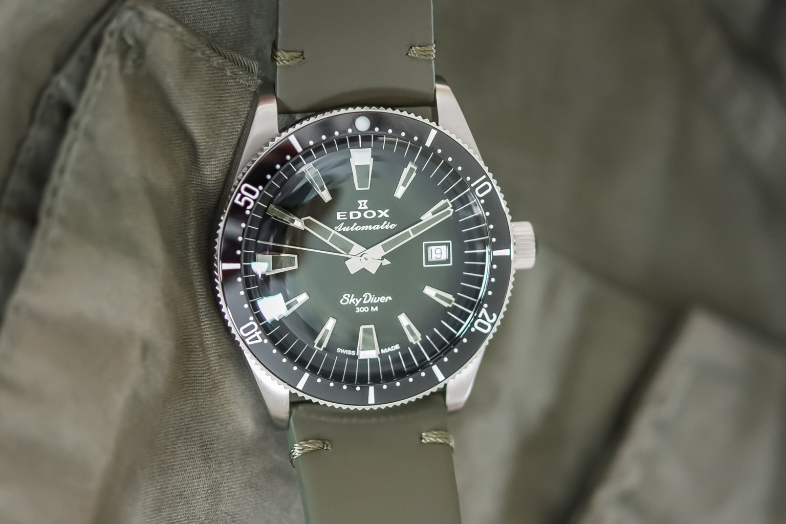 Edox SkyDiver Limited Edition 2021 - Hands-On, Specs & Price