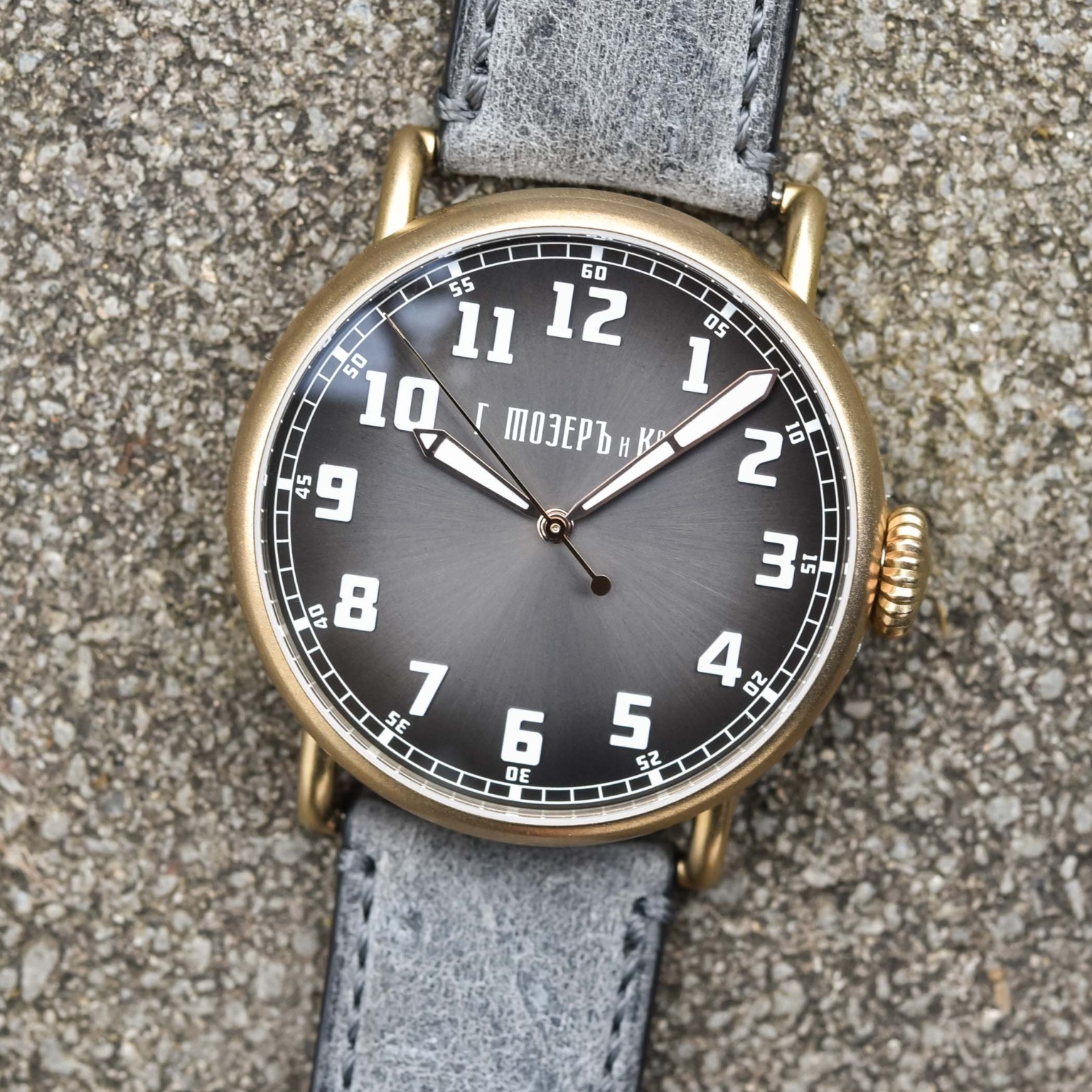 The vintage styled H. Moser & Cie Heritage get a bronze overhaul