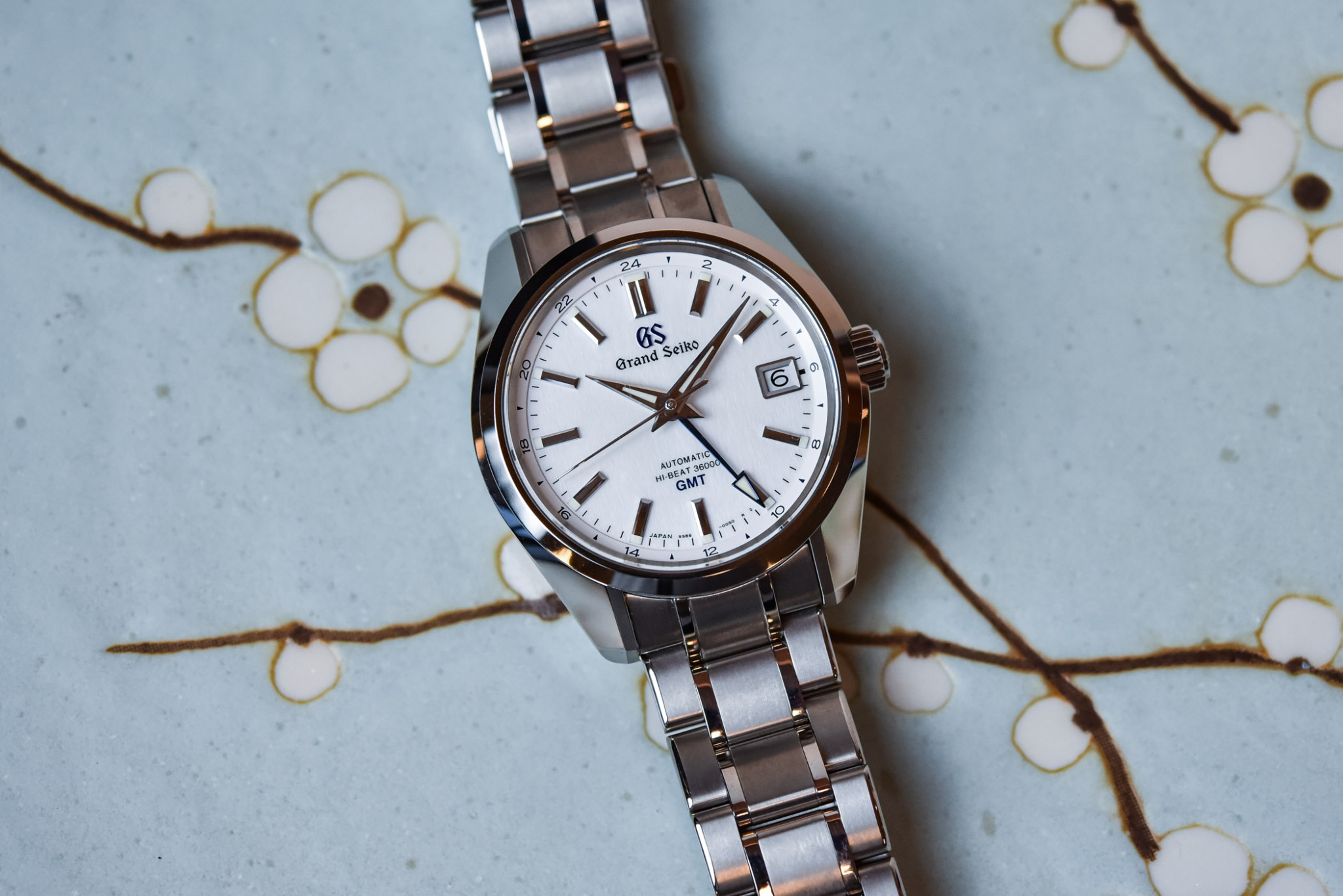 Buying Guide - Best of 2021, Our Favourite Traveller's Watches of the Year