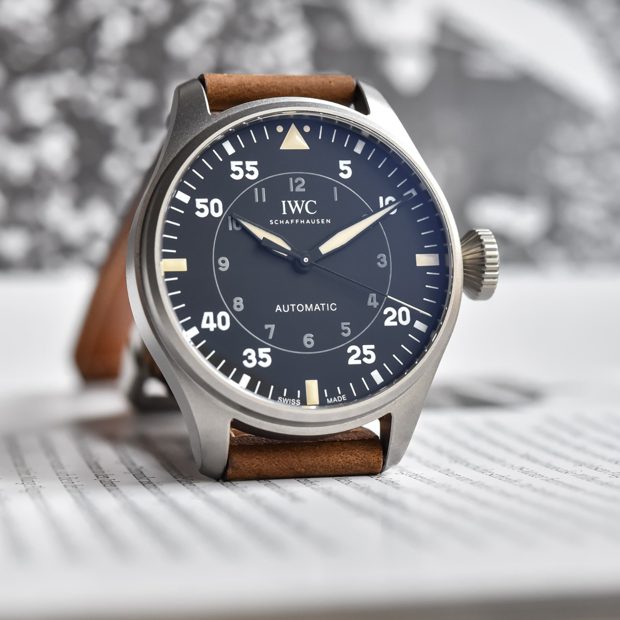 Hands-On IWC Big Pilot's Watch 43 Spitfire Titanium IW329701 & Bronze ...