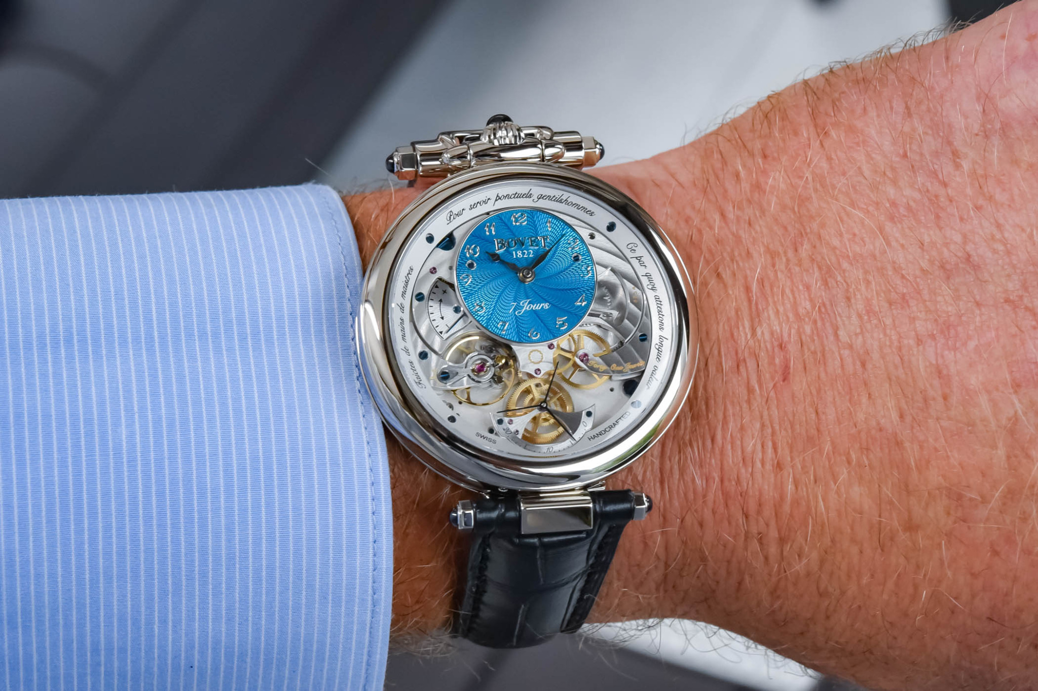 Buying Guide - 5 Unconventional Watches With Convertible Cases