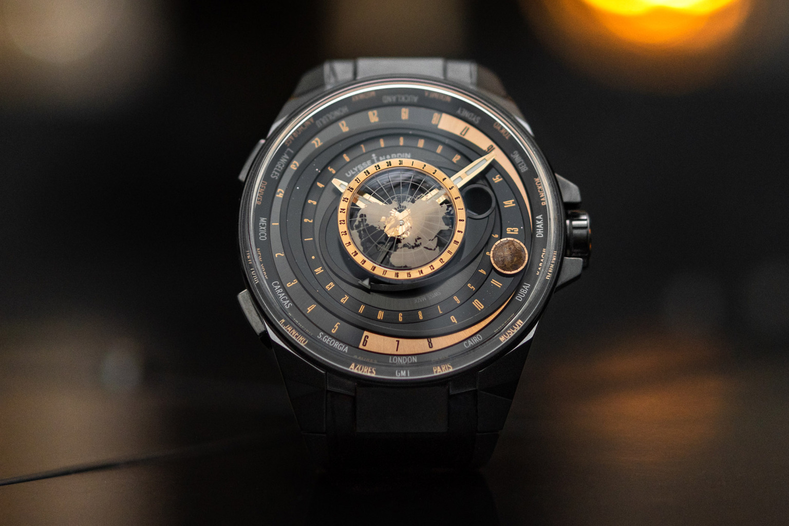 Five high-end mechancial watches fit for travelling and more.