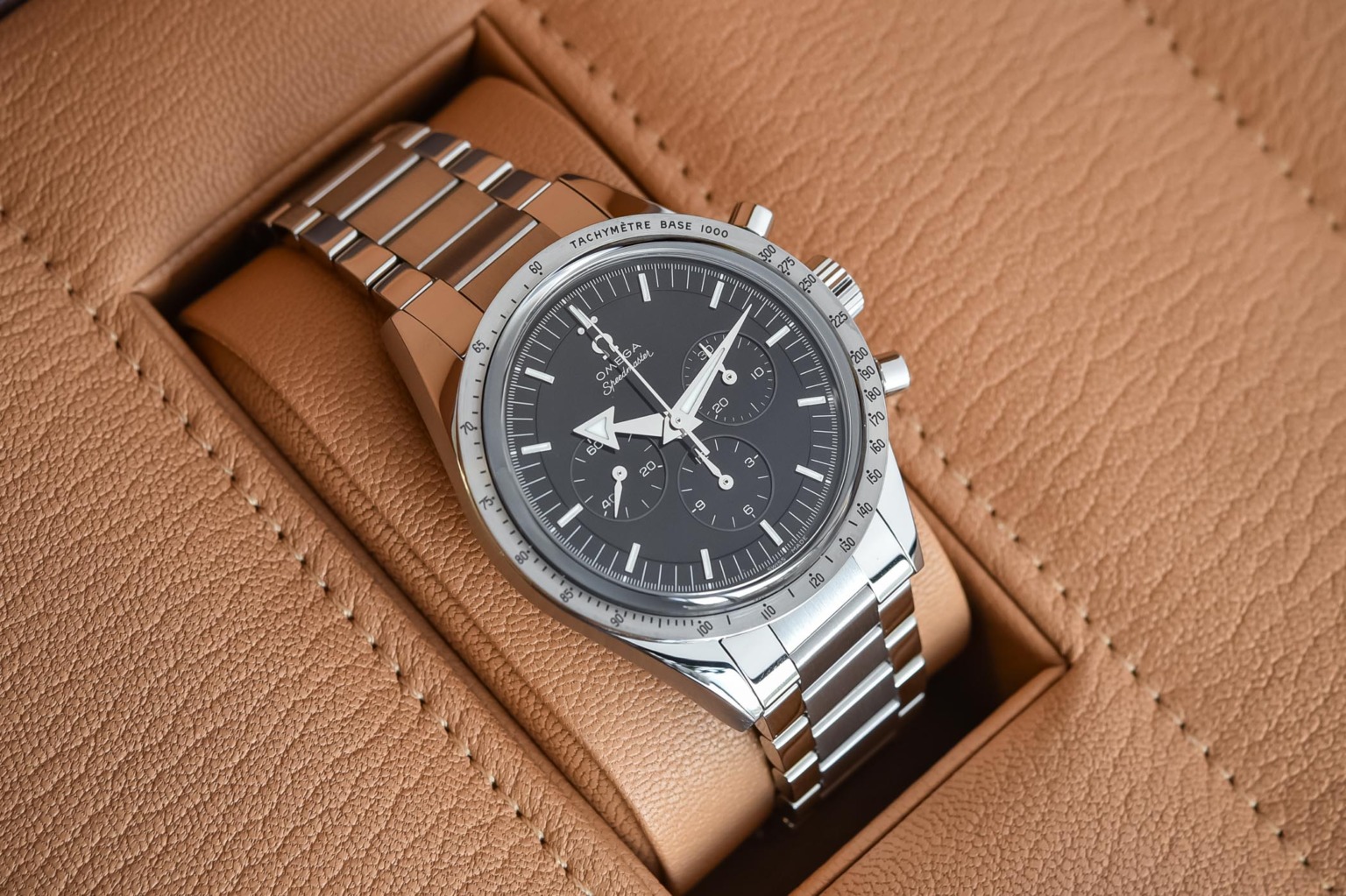 Omega Speedmaster Calibre 321 Canopus Gold - Review, Price
