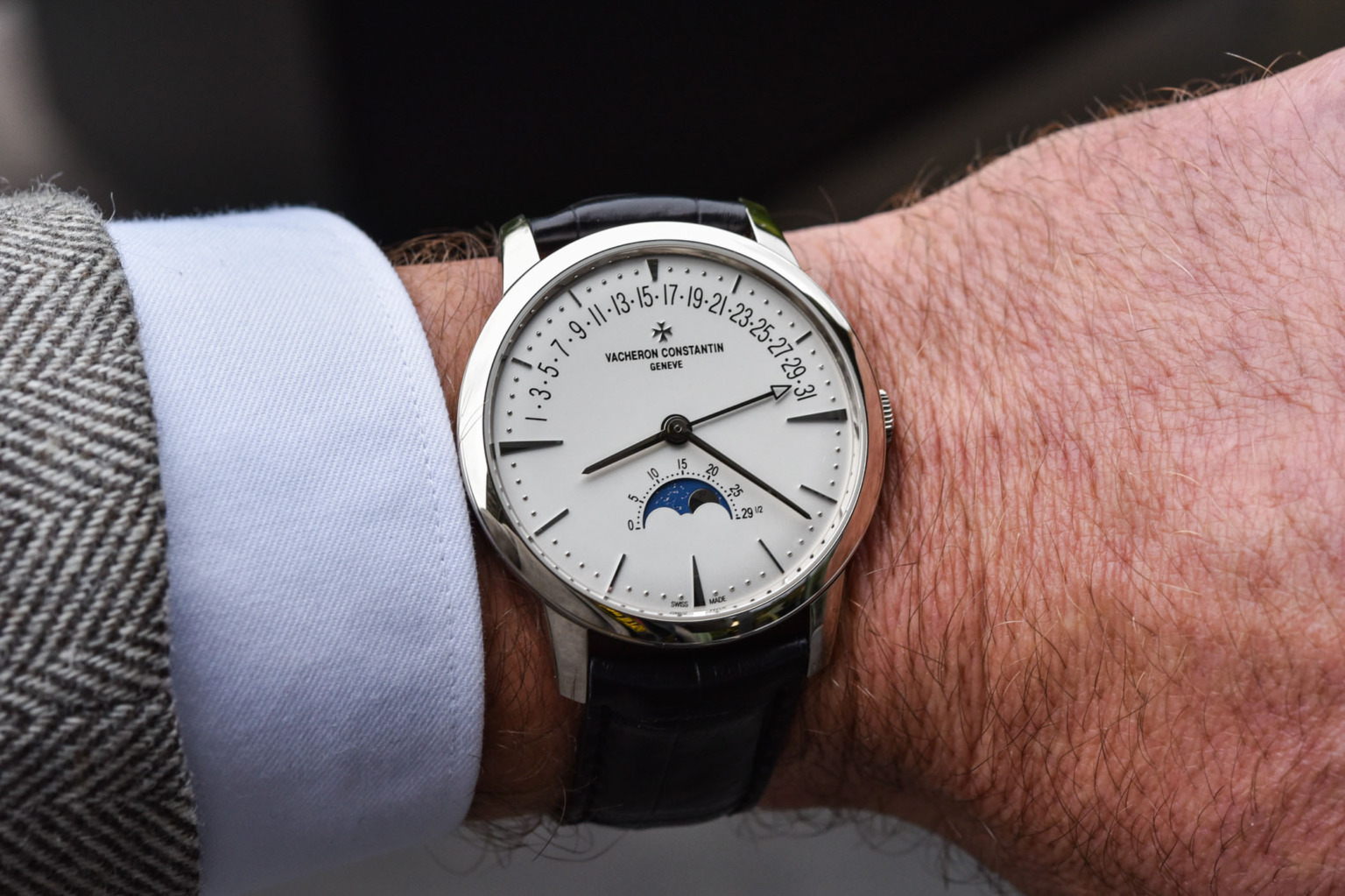 Review Vacheron Constantin Patrimony Moon Phase Retrograde Date