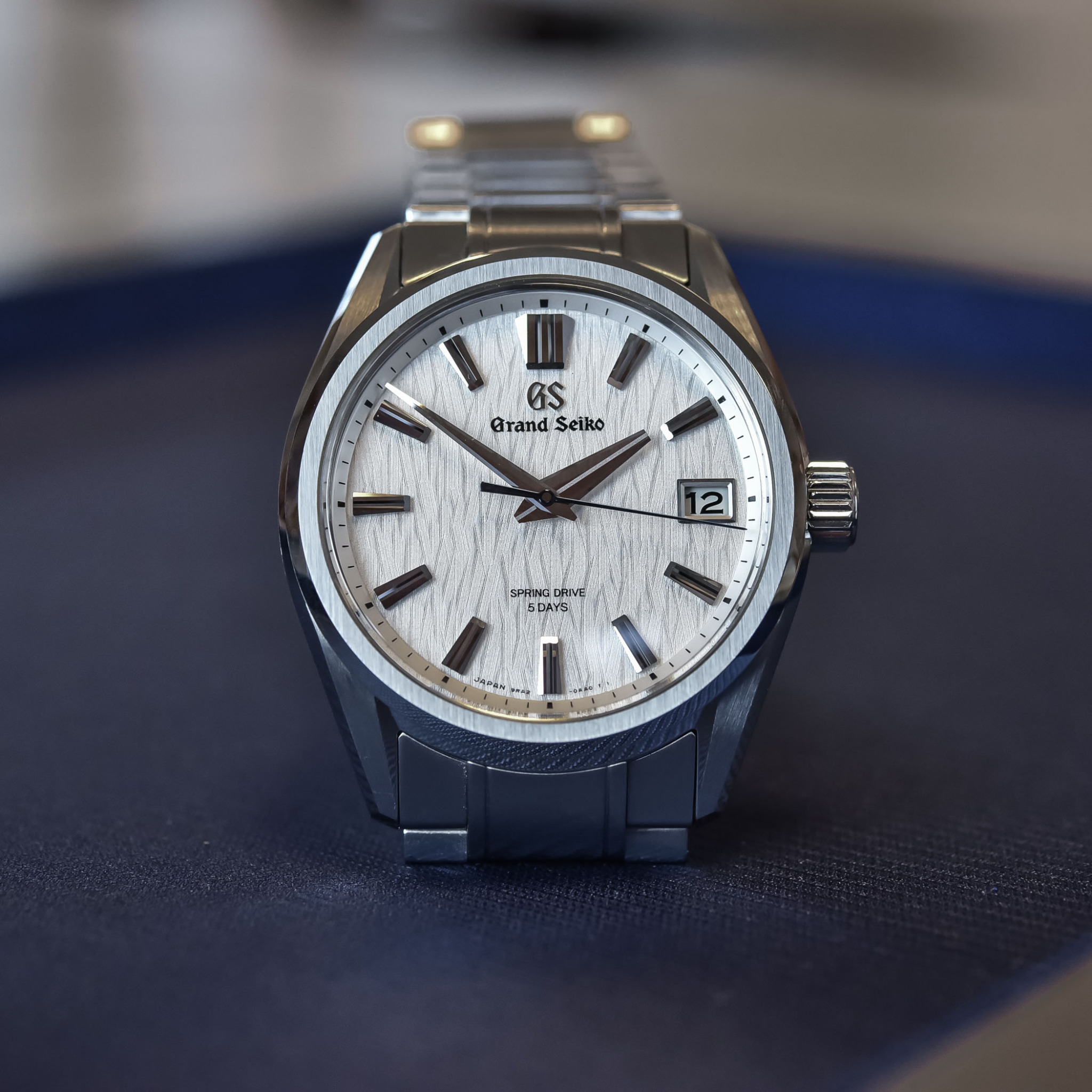Grand Seiko White Birch Spring Drive SLGA009 Calibre 9RA2 - Review