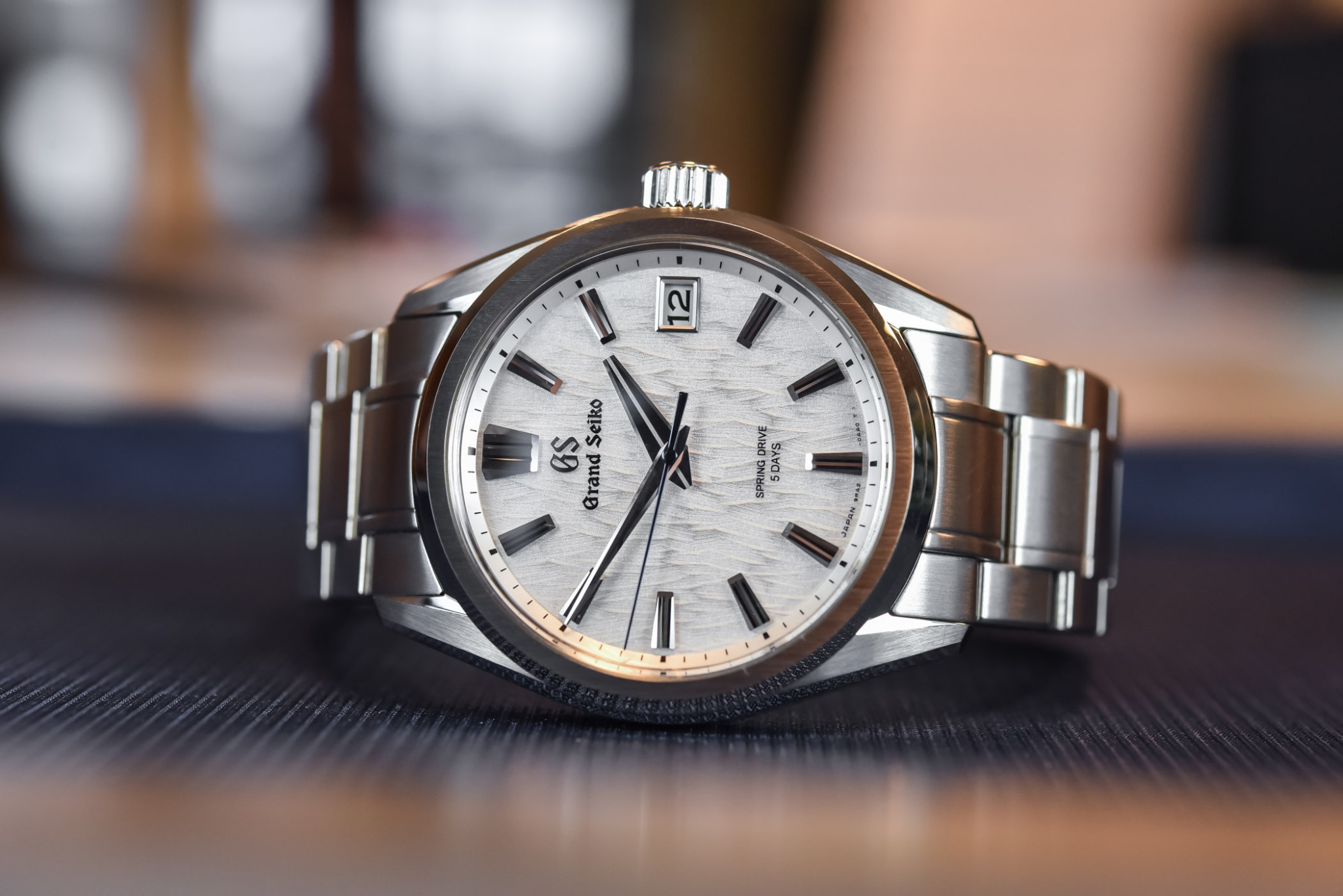 Grand Seiko White Birch Spring Drive SLGA009 Calibre 9RA2 - Review