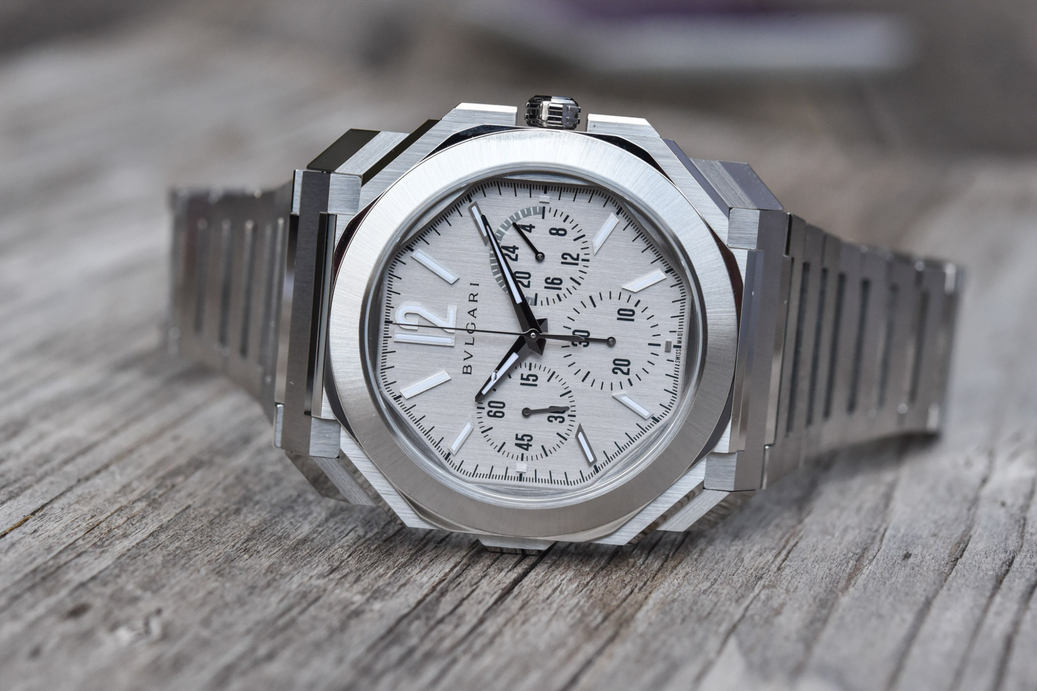 Bulgari Octo Finissimo Chronograph GMT Automatic Steel/Grey Hands-On