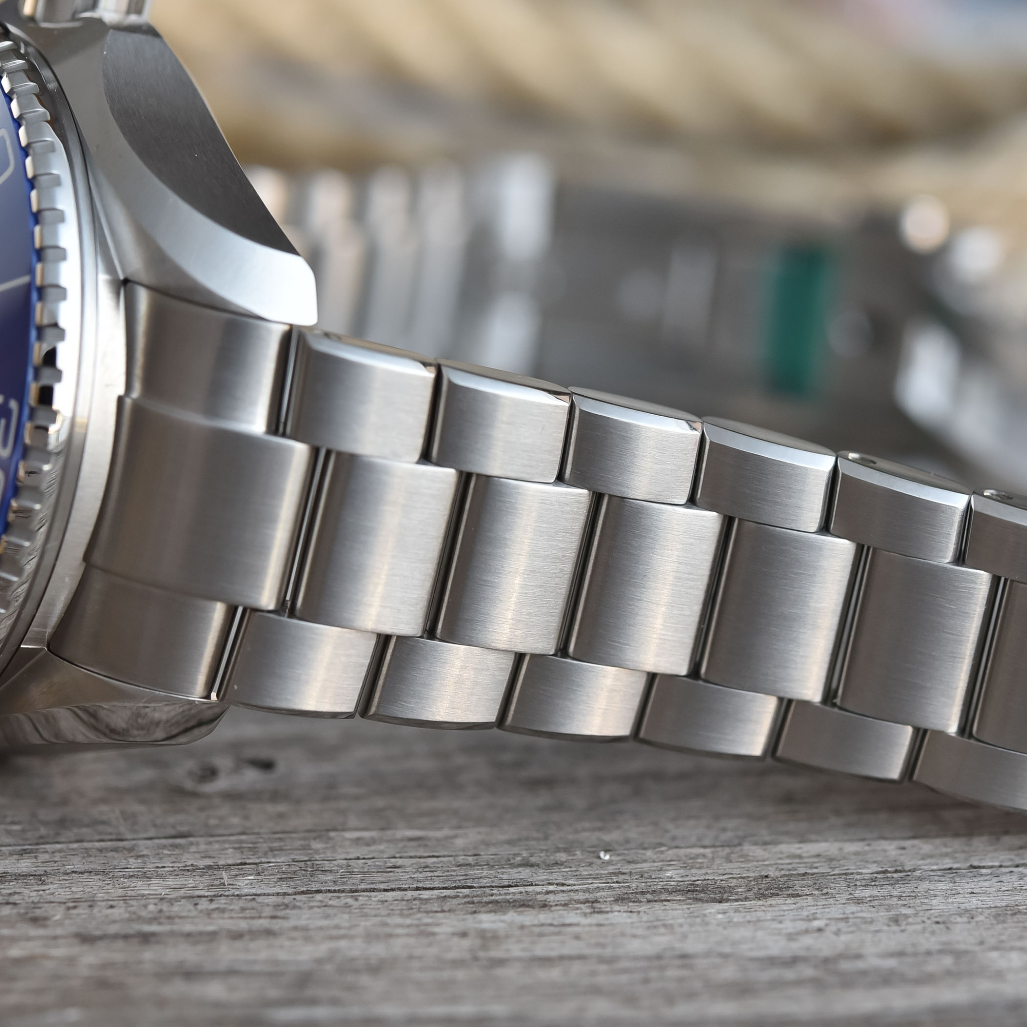 Hands-On Omega Seamaster Planet Ocean Ultra Deep O-MegaSteel