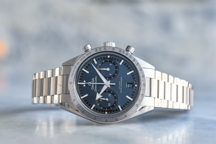 Review - The Hand-Wound Omega Speedmaster 57 40.5mm