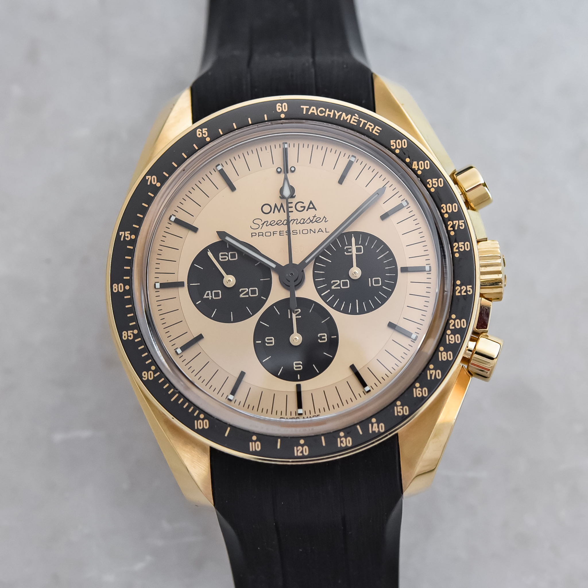 2022 Omega Speedmaster Moonwatch Moonshine Gold - Hands-On, Price