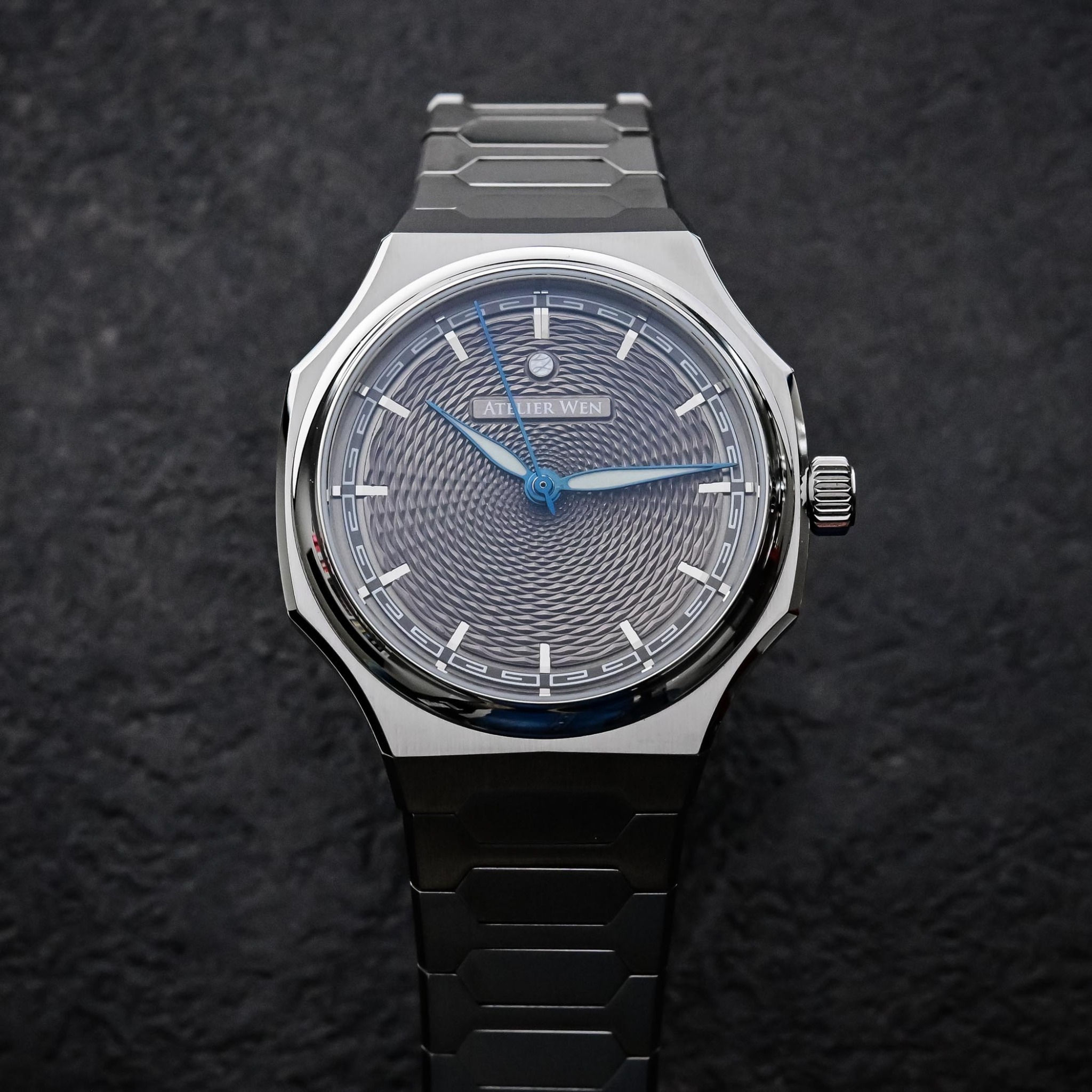 Hands-On Review - The Atelier Wen Perception Steel Sports Watch (Price)