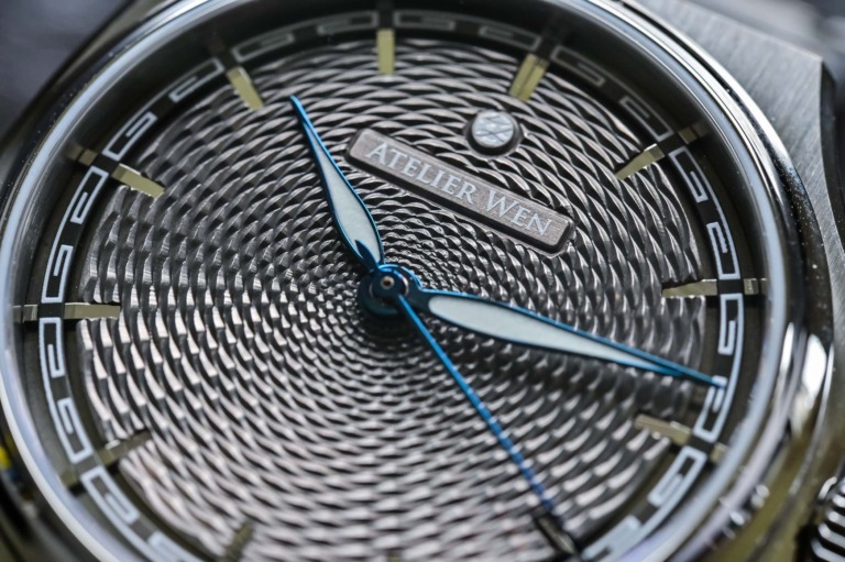 Hands-On Review - The Atelier Wen Perception Steel Sports Watch (Price)