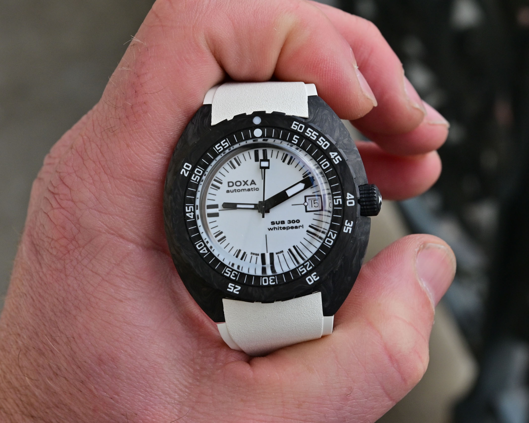 Hands-on - Doxa SUB 300 Carbon Whitepearl (Specs & Price)