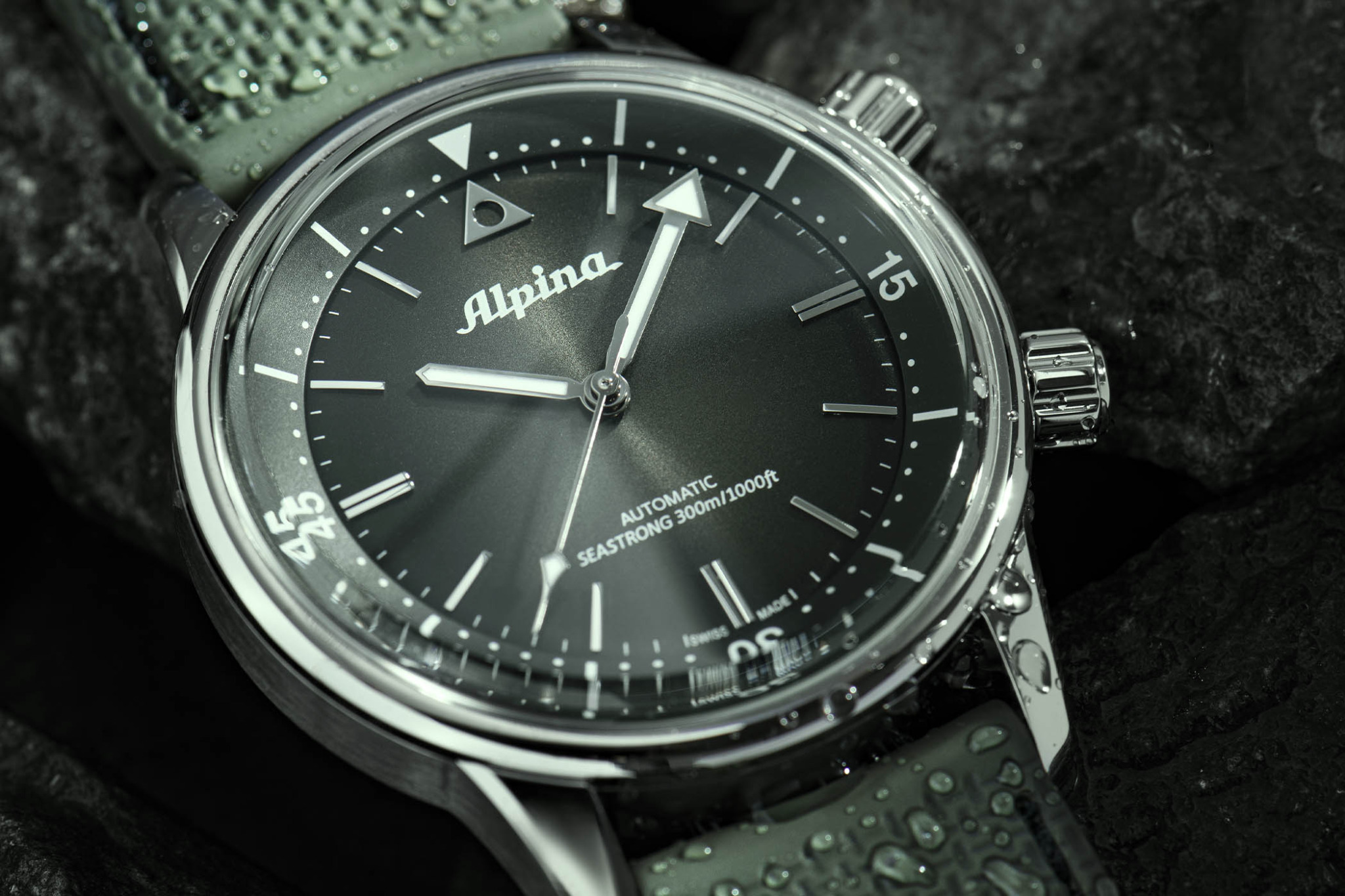 Introducing - Alpina Seastrong Diver 300 Heritage Green Dial