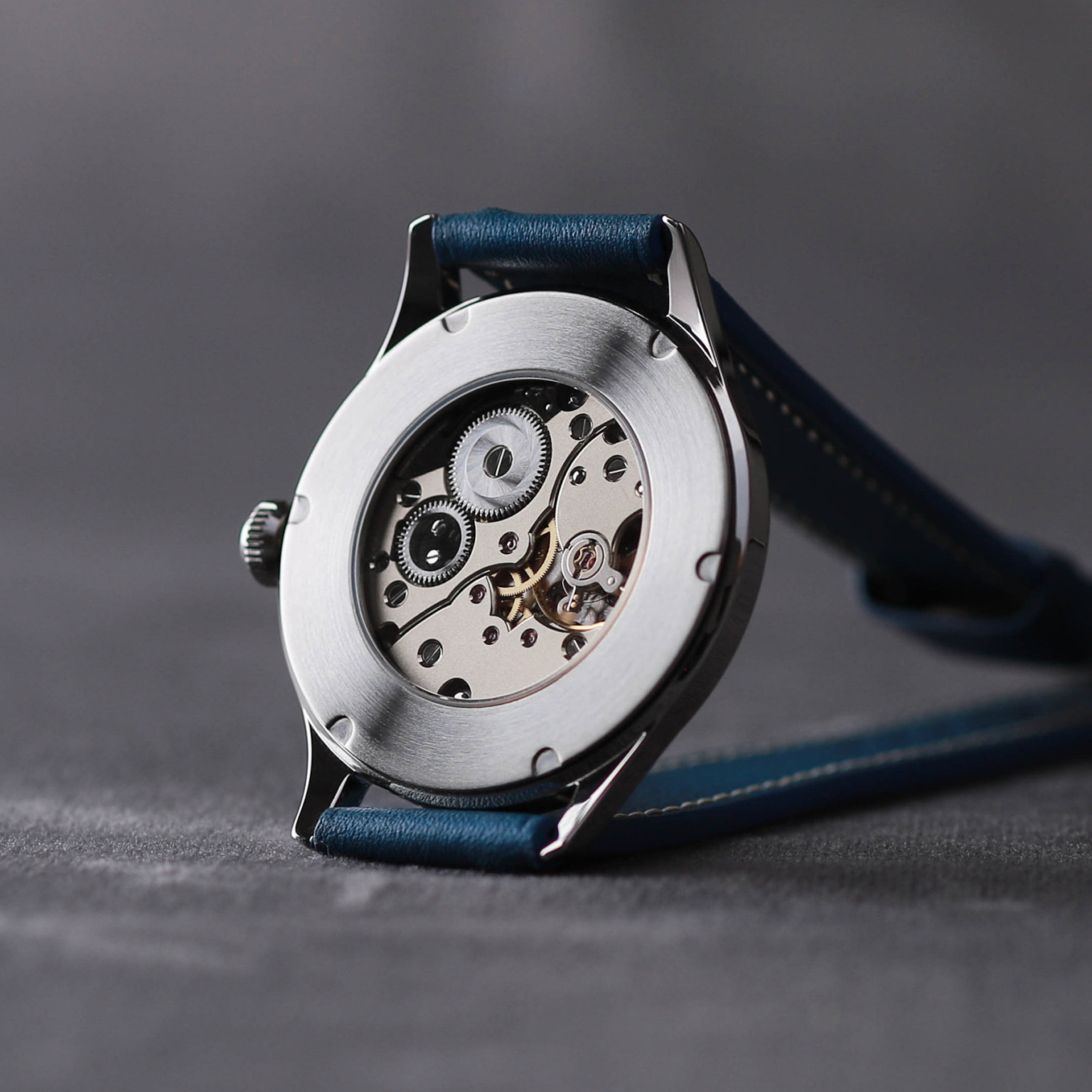 In-Depth: The History of the ETA Peseux 7001, The Hand-Wound Classic