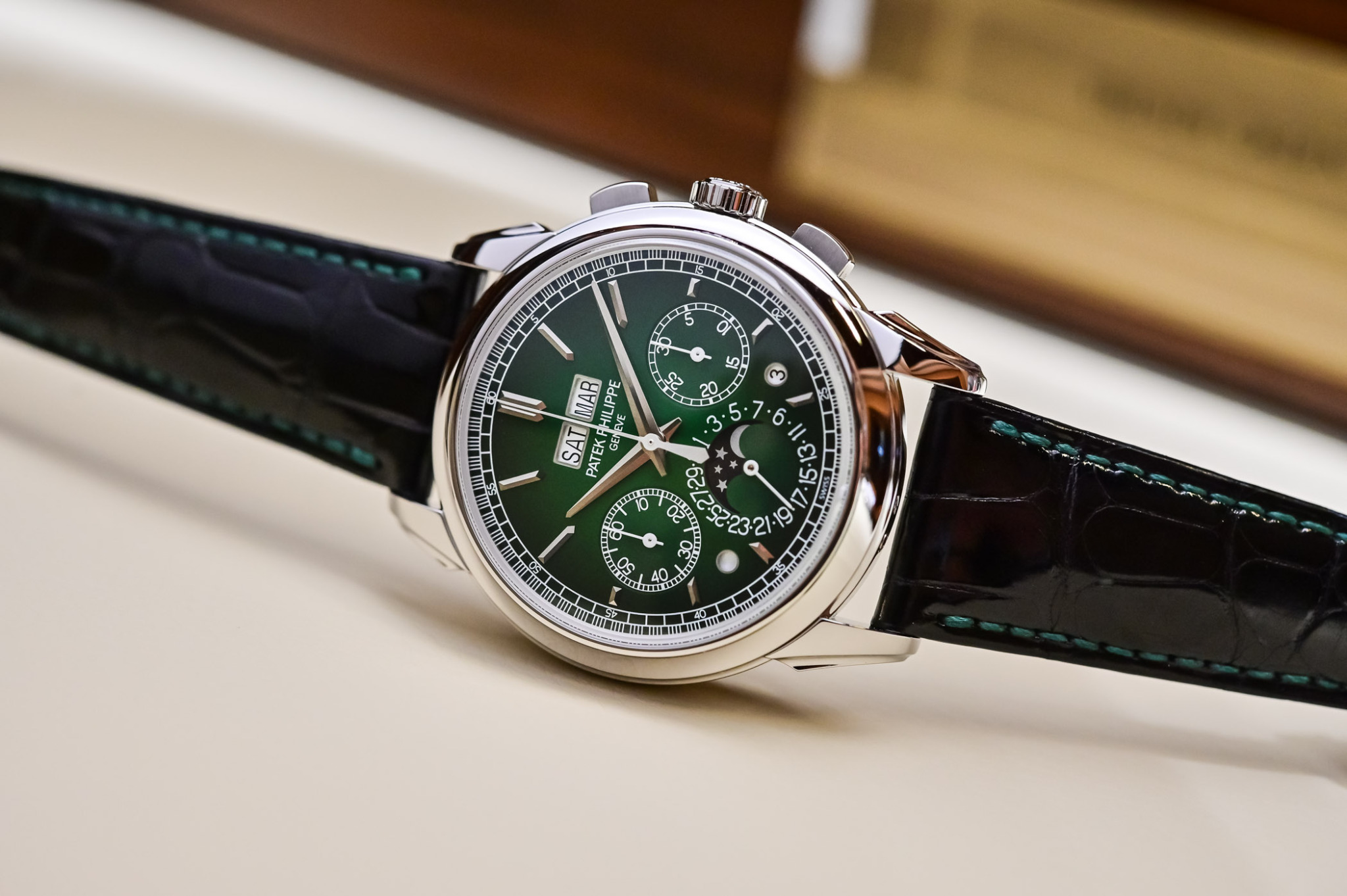 Hands-On Patek Philippe 5270P-014 Perpetual Chronograph Green Dial
