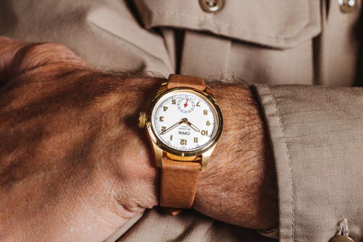 Oris partners with Wing of Hope and presents a pair of limited Big Crowns