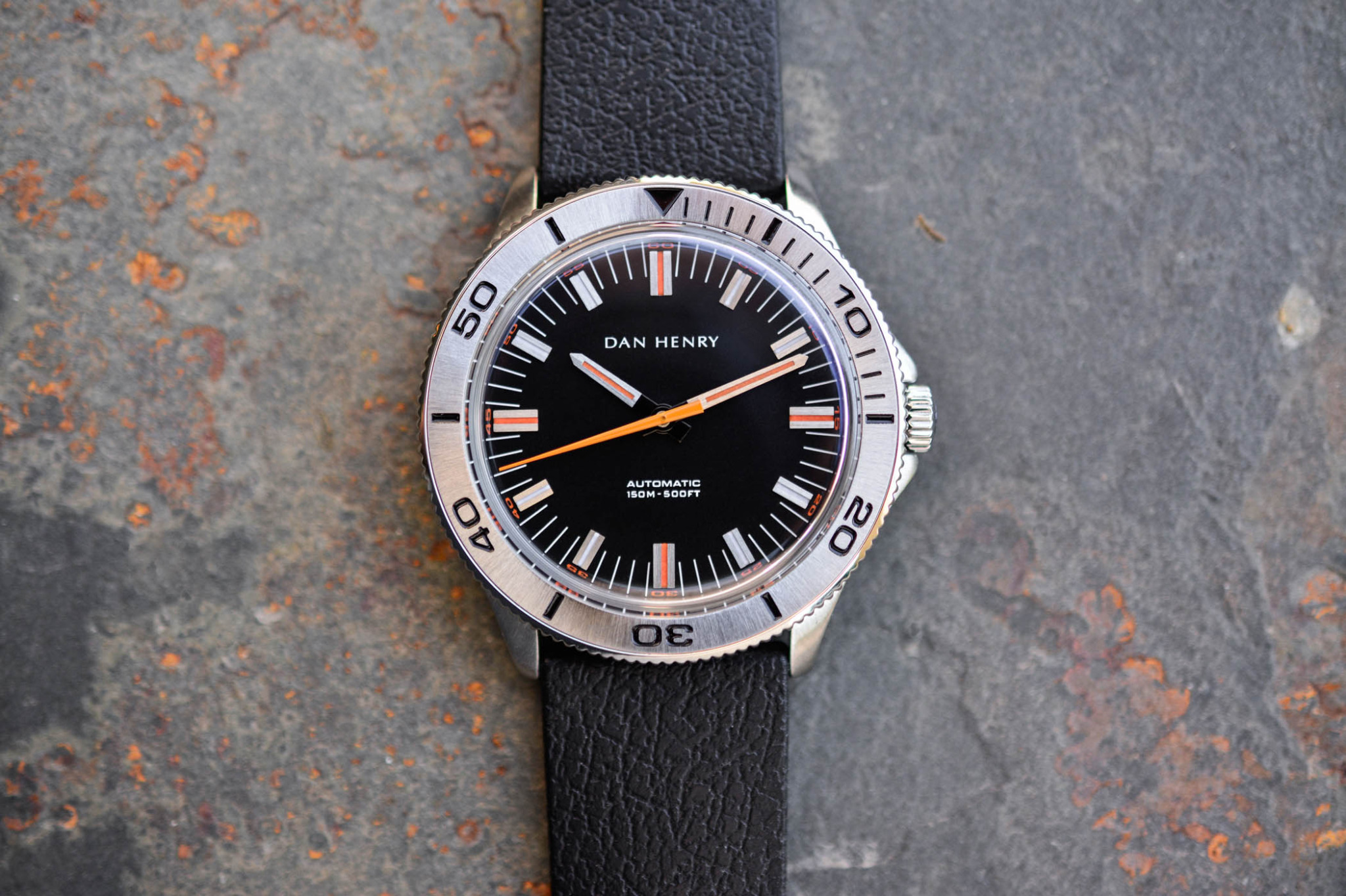 Dan Henry 1975 Skin Diver - Accessible Dive Watch Review (Price)