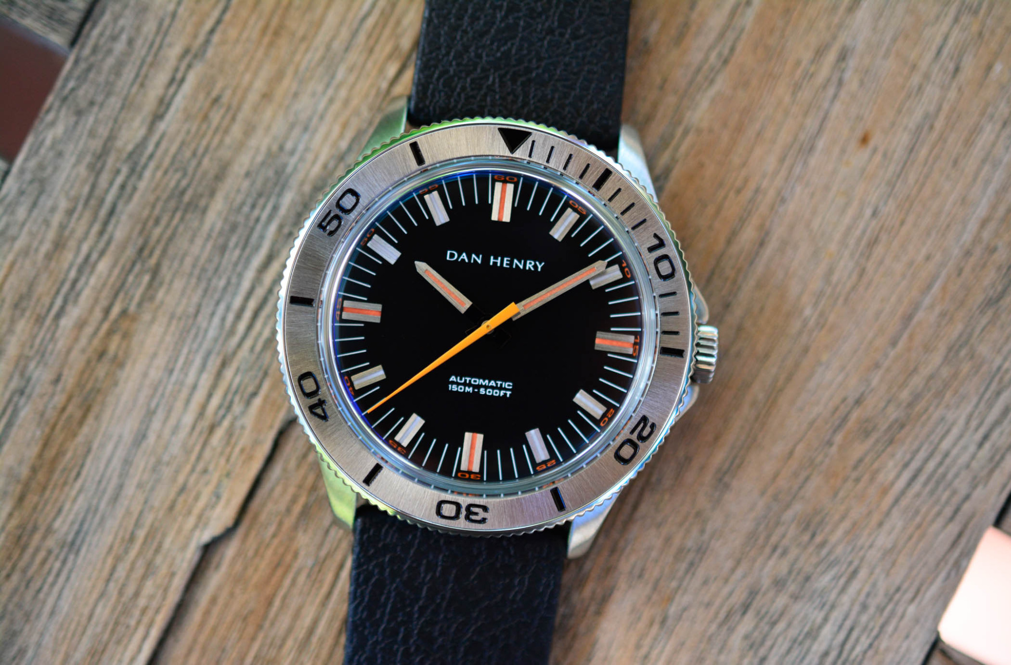 Dan Henry 1975 Skin Diver - Accessible Dive Watch Review (Price)