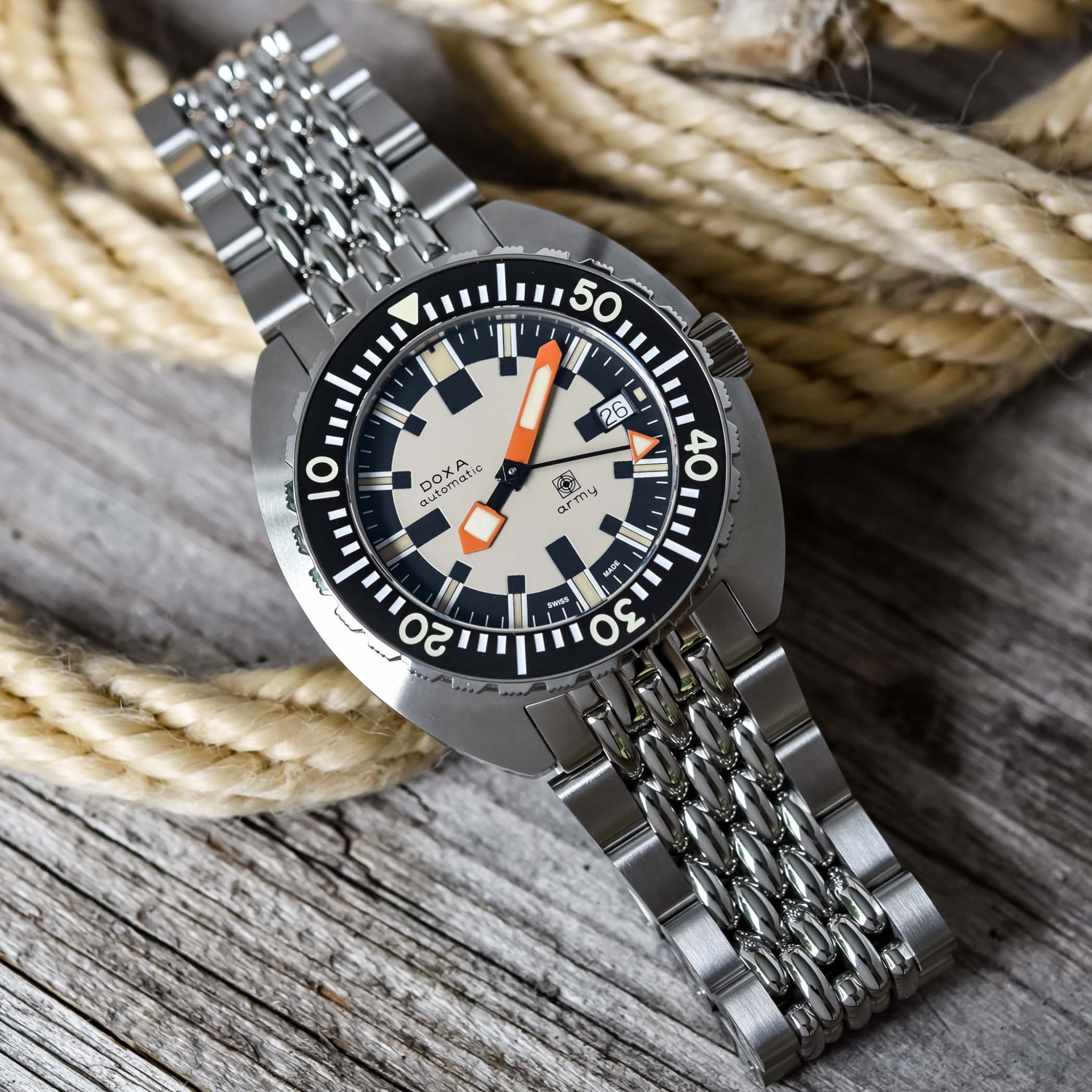 Doxa Army Stainless Steel Collection 2022 - Hands-On Review, Price