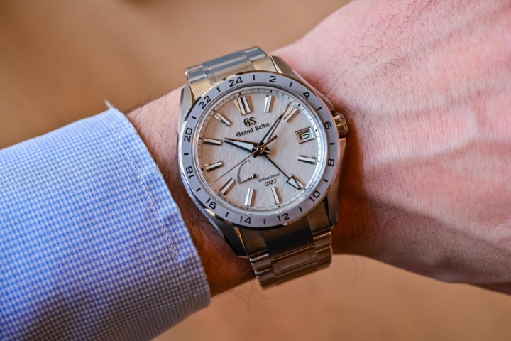 Grand Seiko Mist Flake Sports GMT Spring Drive SBGE285 - Review